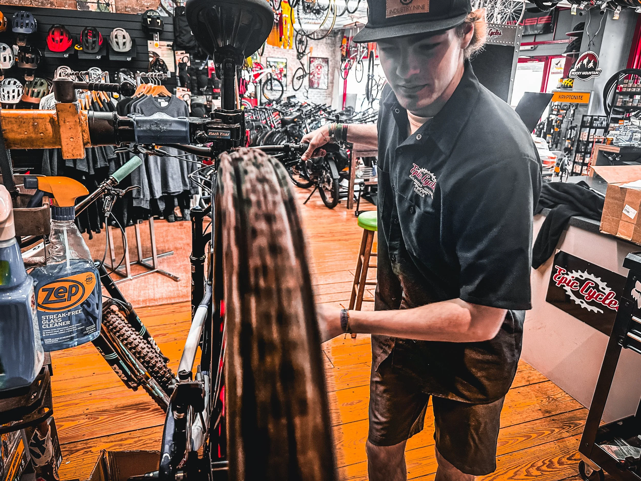 Epic Cycles | Black Mountain, NC