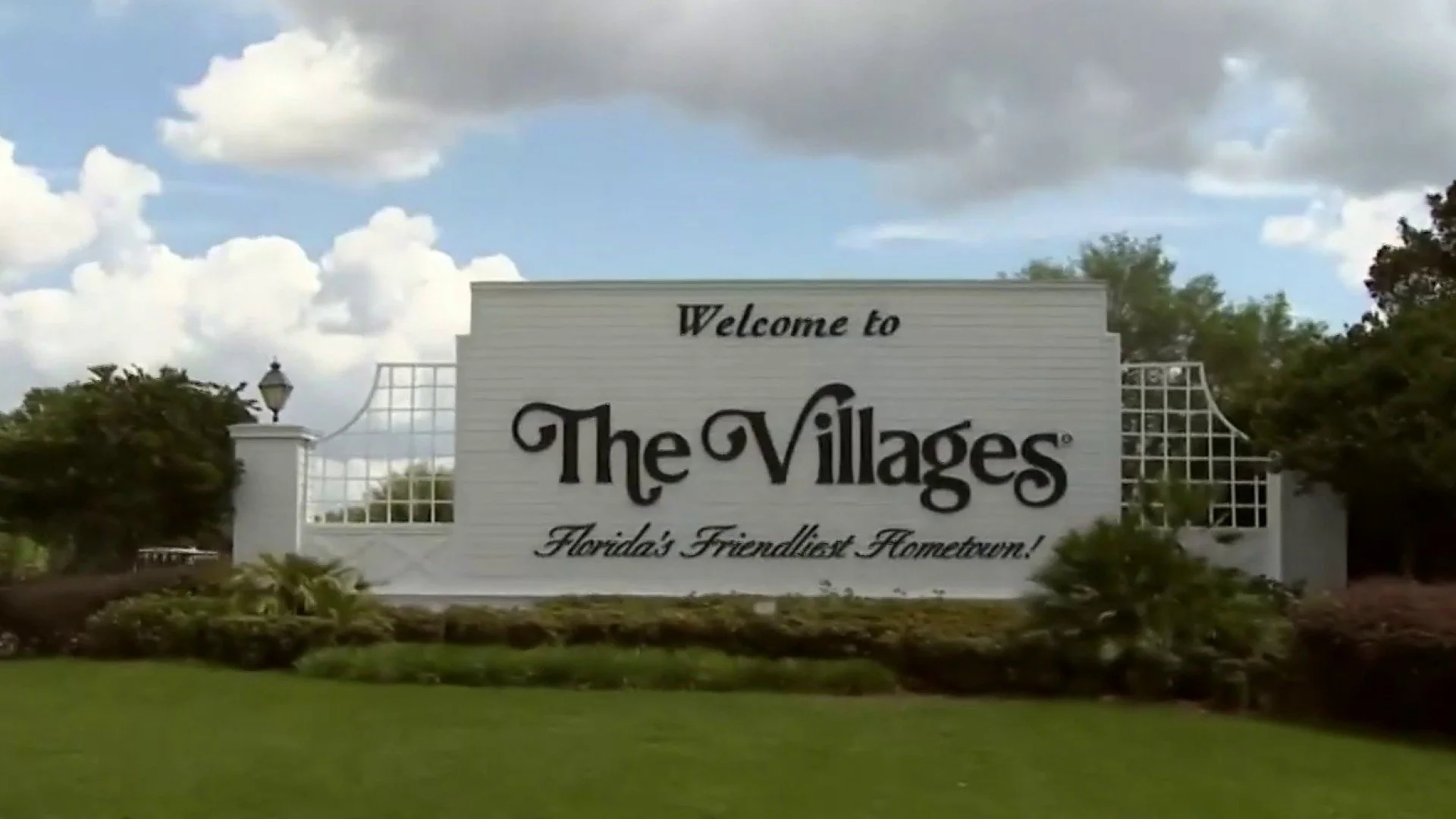 Retractable Awnings In The Villages Florida - Awning Authority