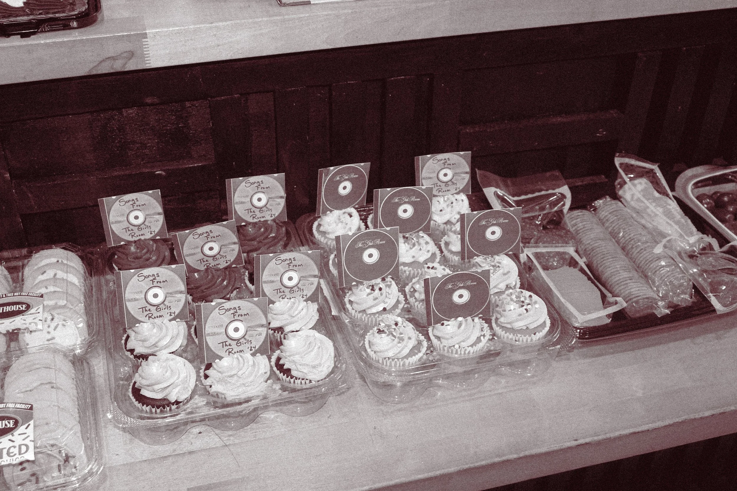 Songs From The Girls Room CLT Book Signing — Arial Robinson.