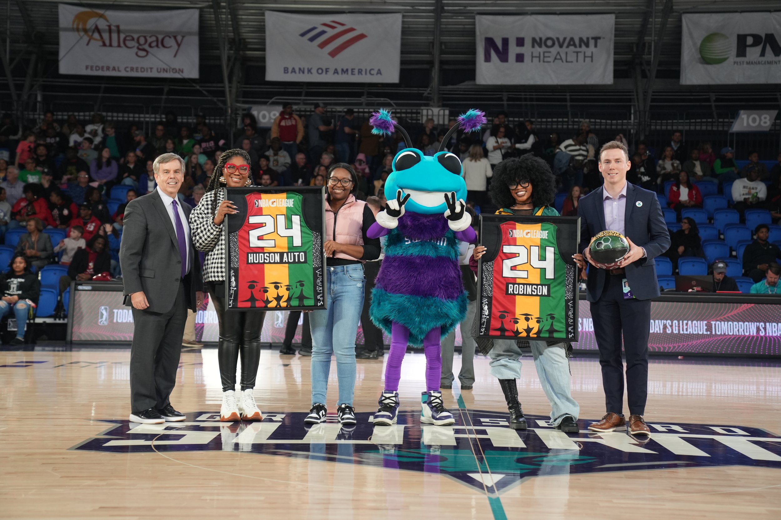 Greensboro Swarm HBCU Night — Arial Robinson.