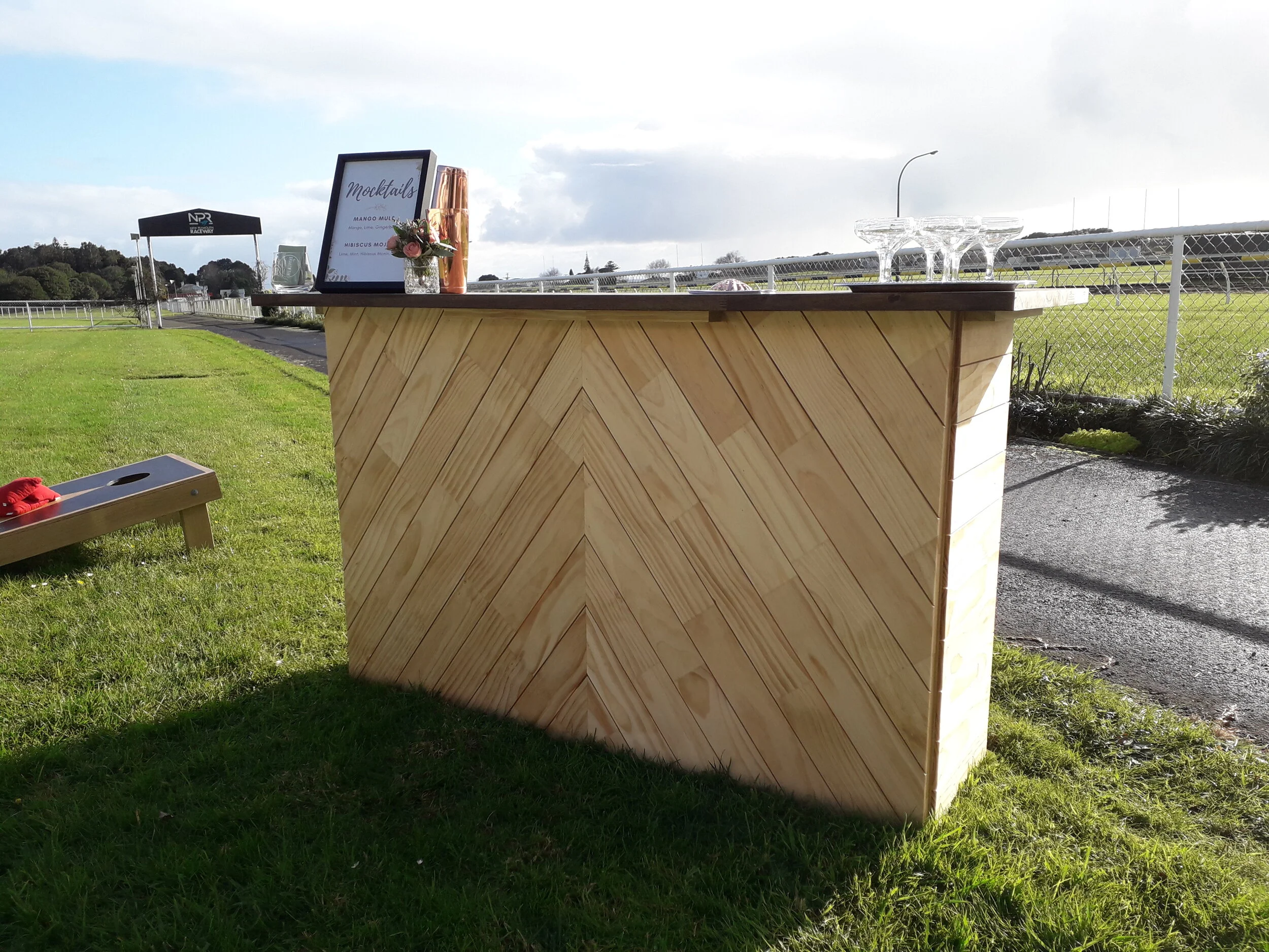 POP-UP BAR — The Shaker Caravan Bar for hire