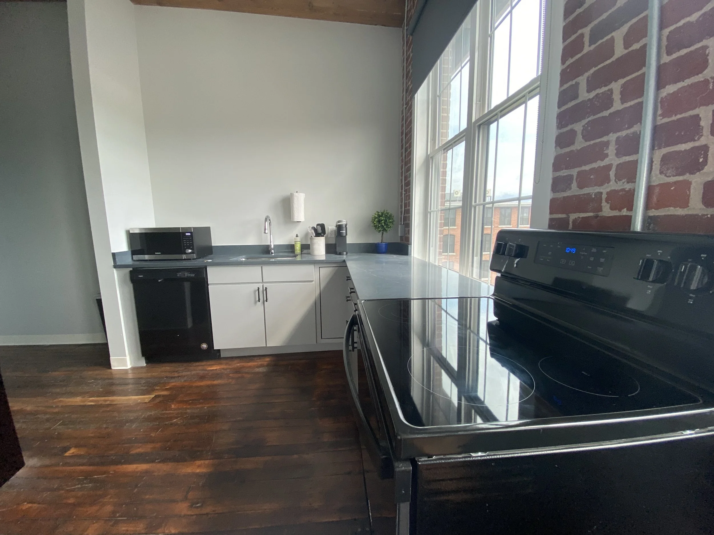 Furnished Apartments - Temporary Living — The Factory on Willow