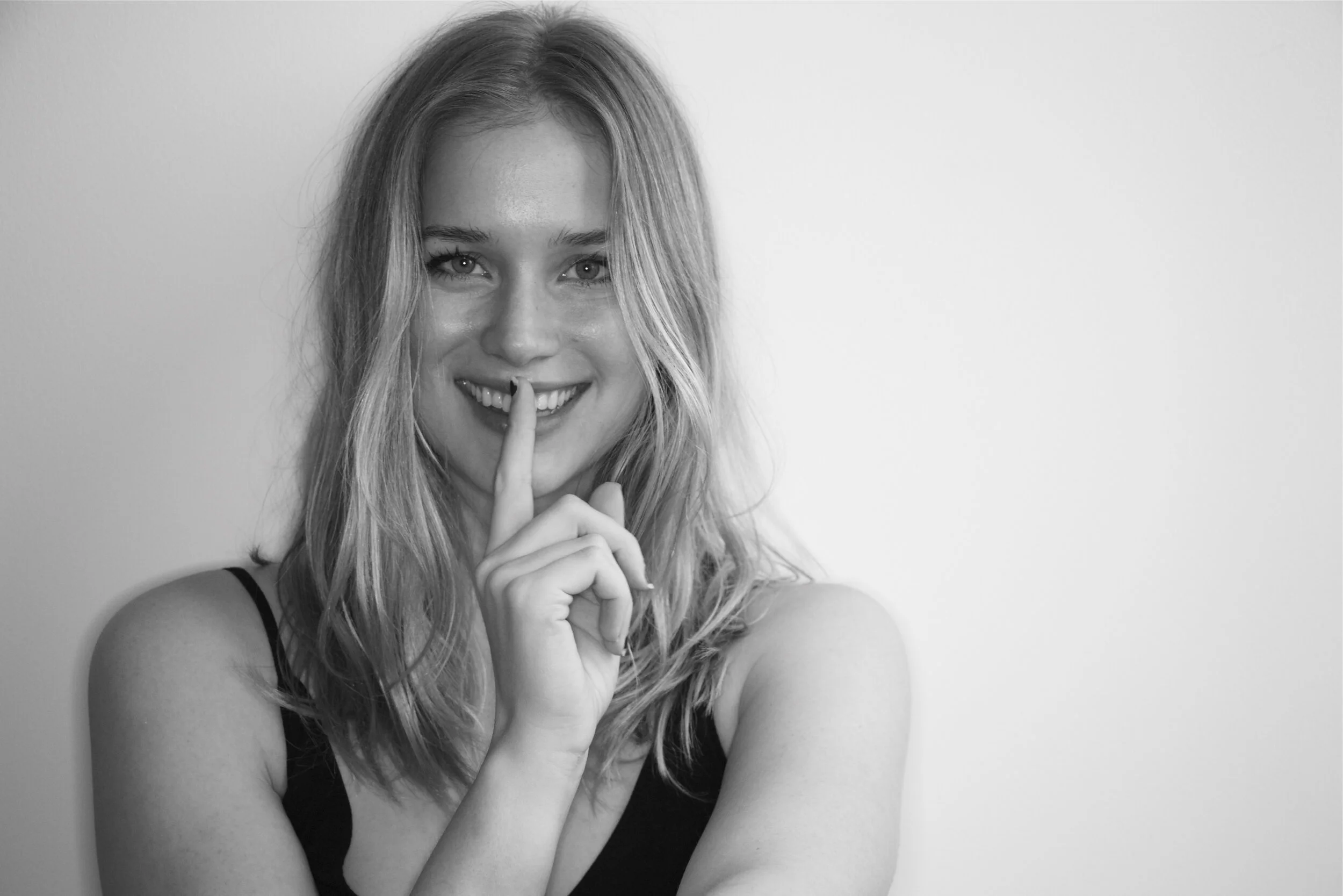 Elizabeth Lail — The Bare Magazine