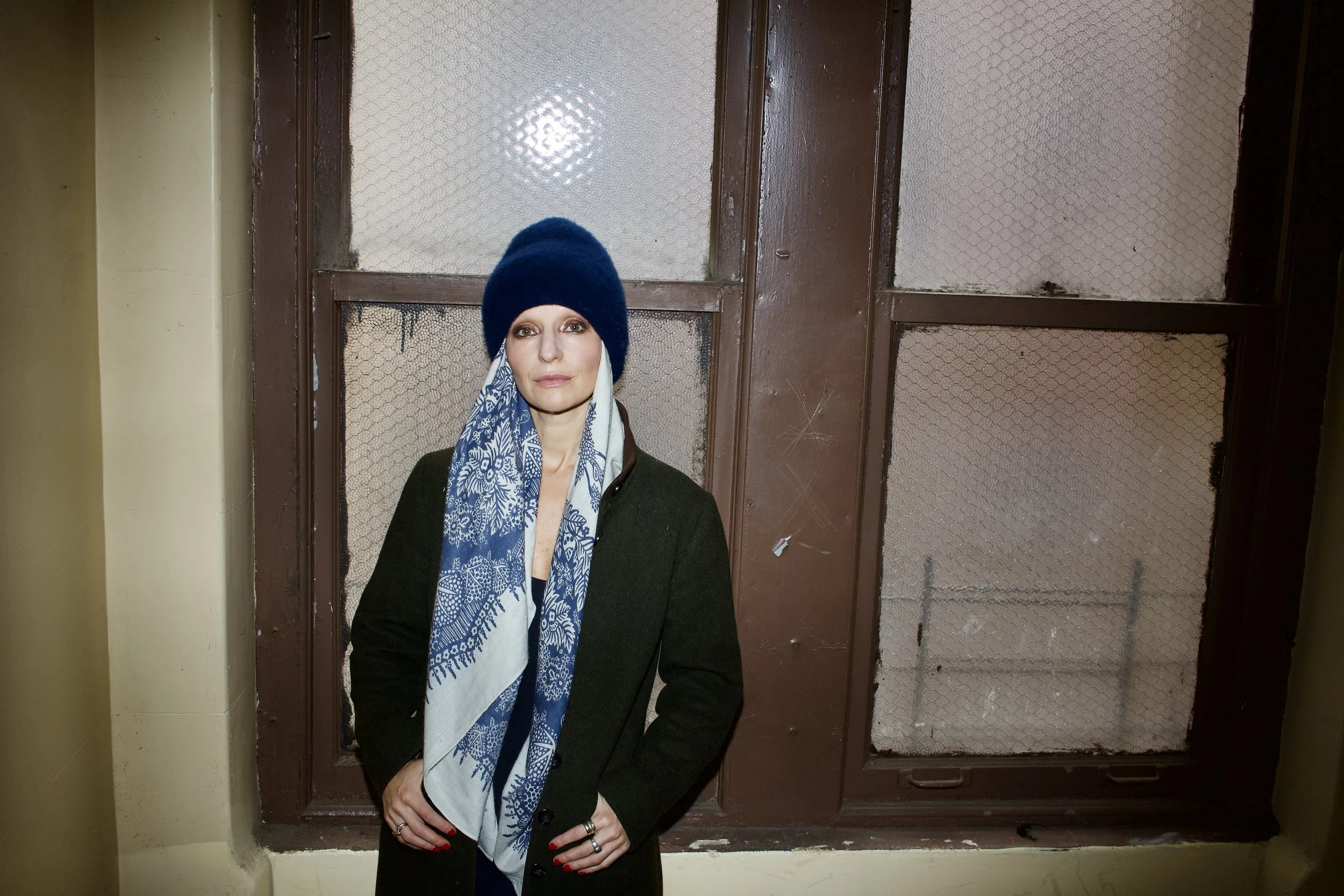 Laura Leezy - bassist and singer for Khruangbin — The Bare Magazine