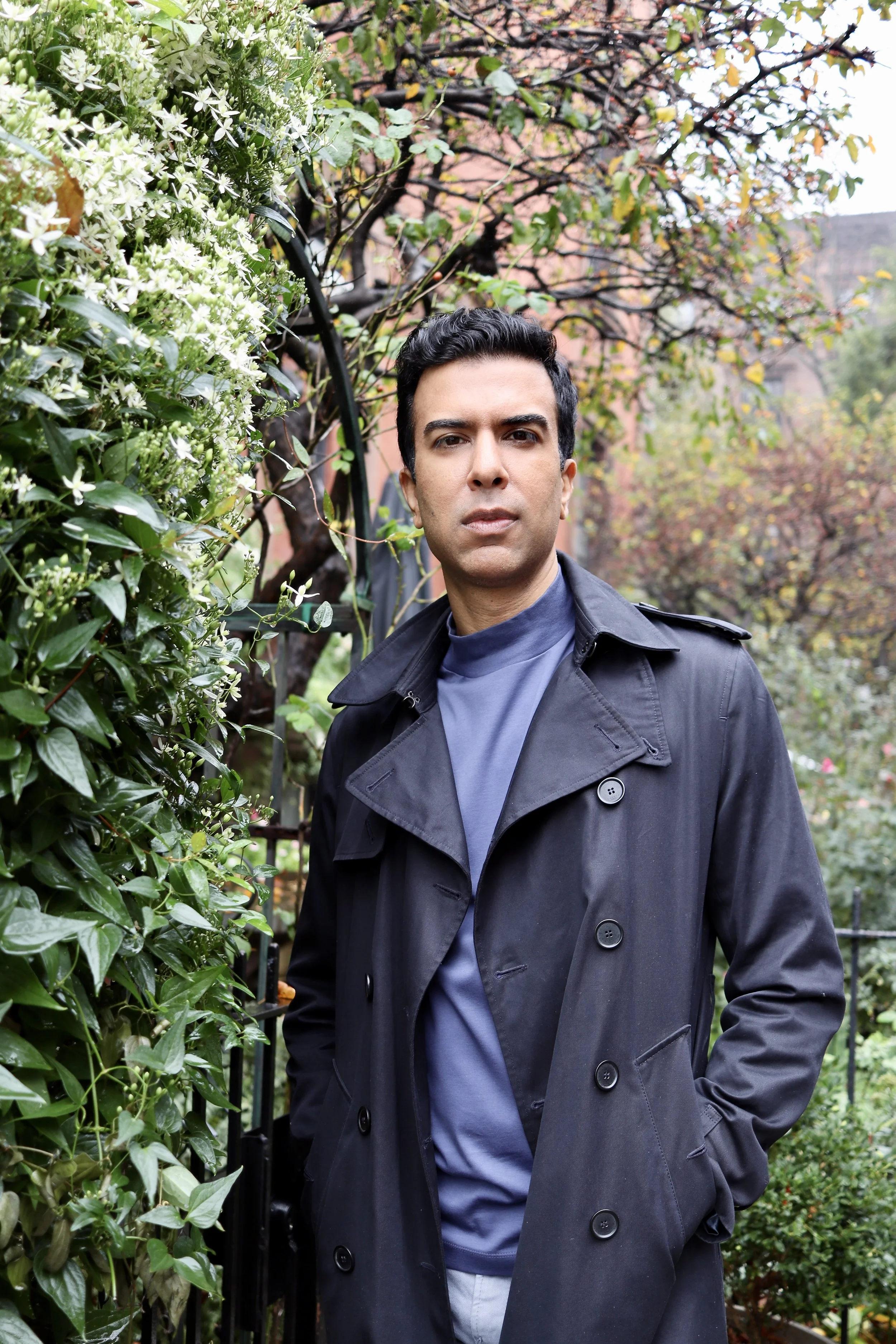 Laura Leezy - bassist and singer for Khruangbin — The Bare Magazine