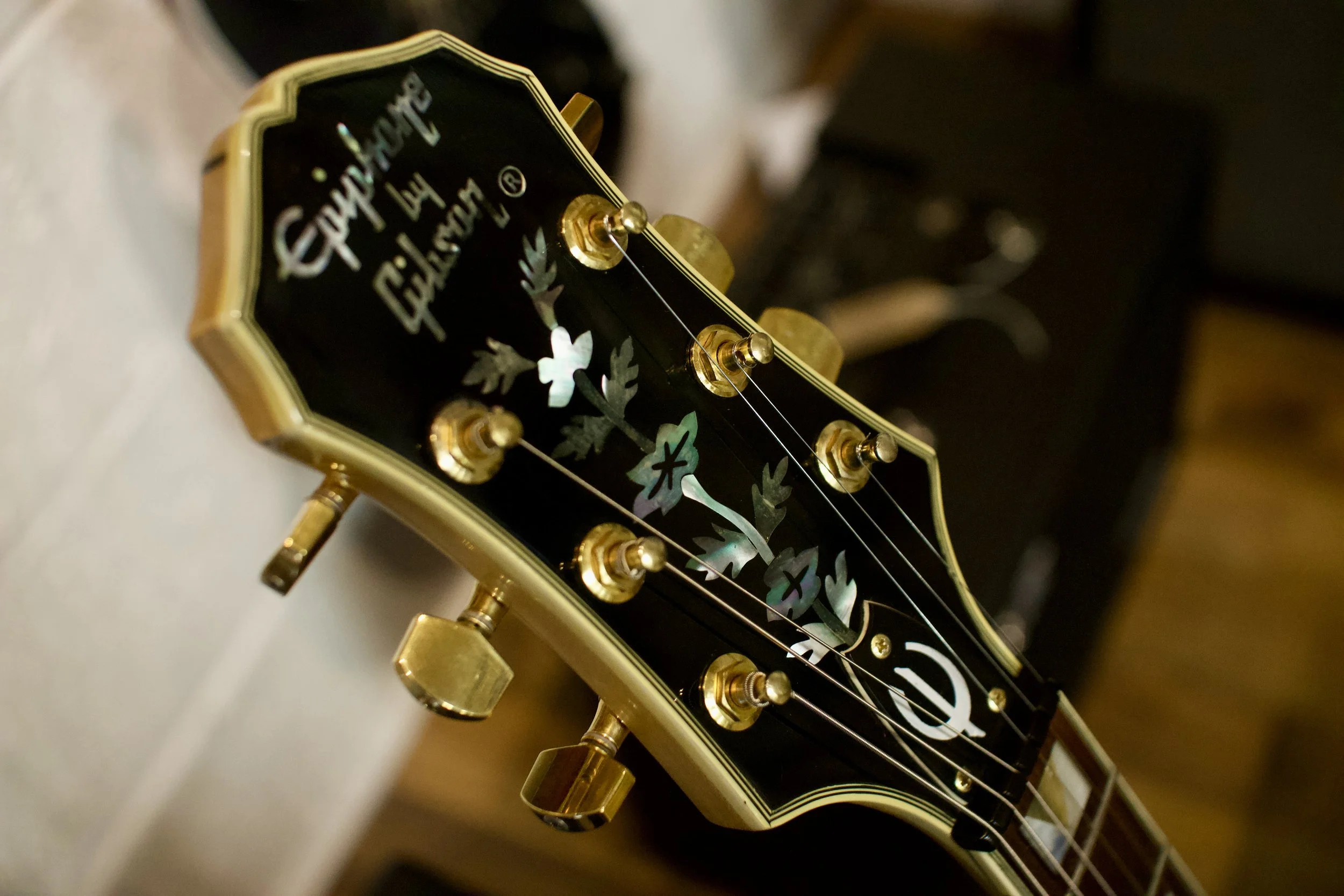 Electric Guitars — THE BOP SHOP