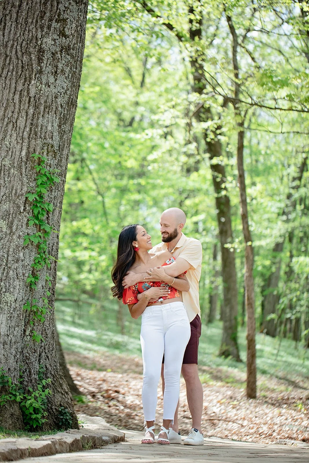 Two cultures, one love | An engagement session in the city where they ...