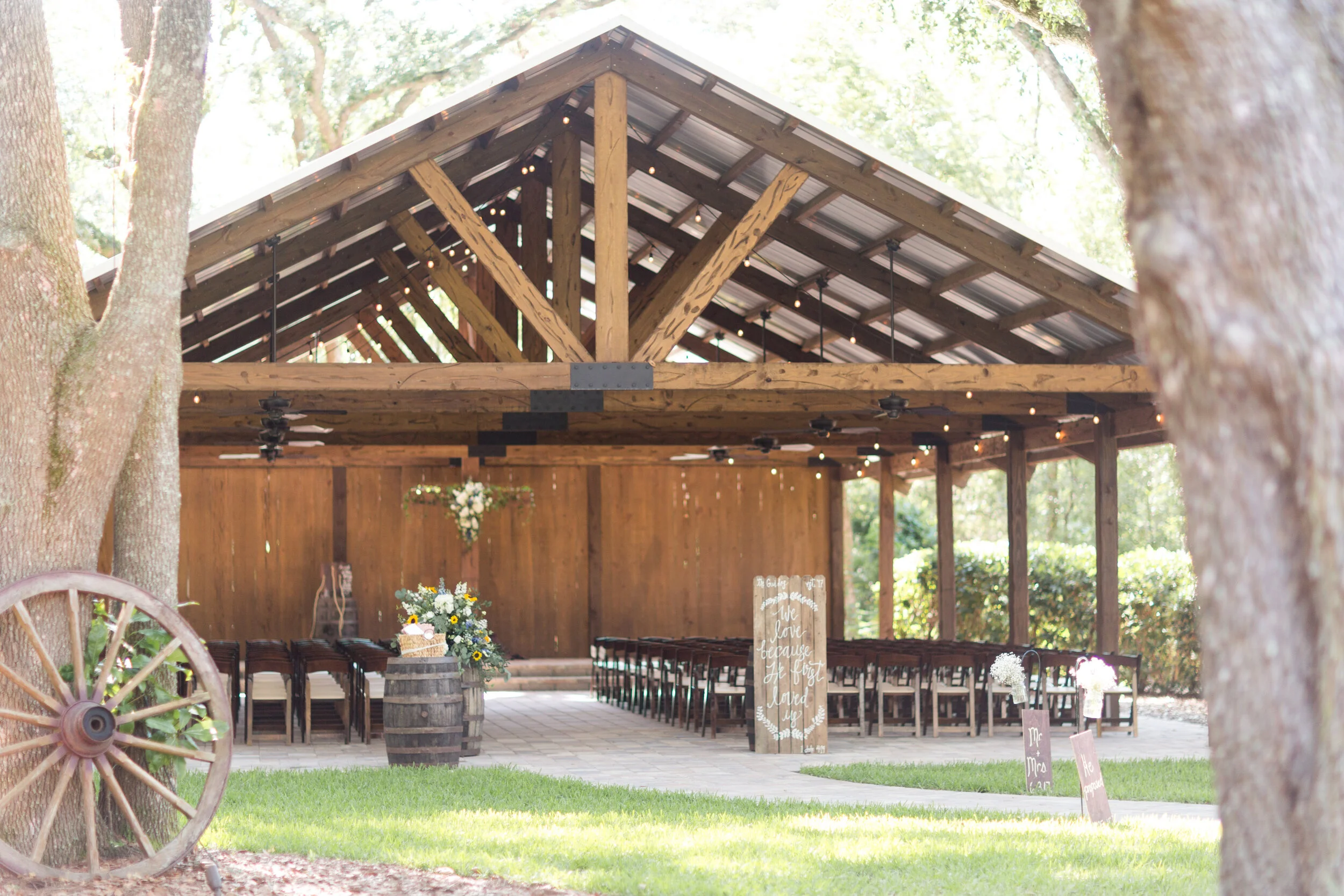 Photo Tour — Bowing Oaks, Jacksonville, FL