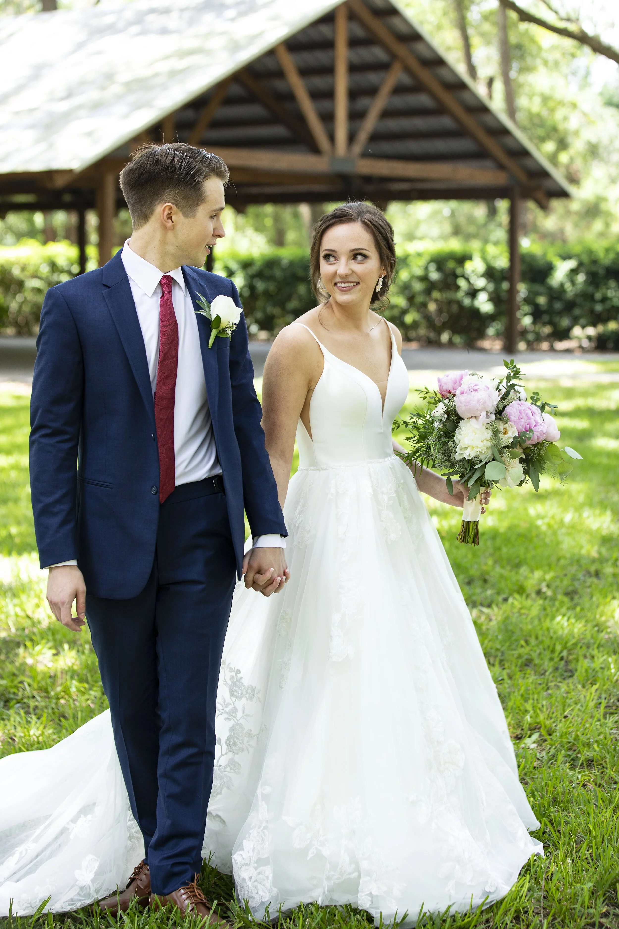 Hannah and Brandon — Bowing Oaks