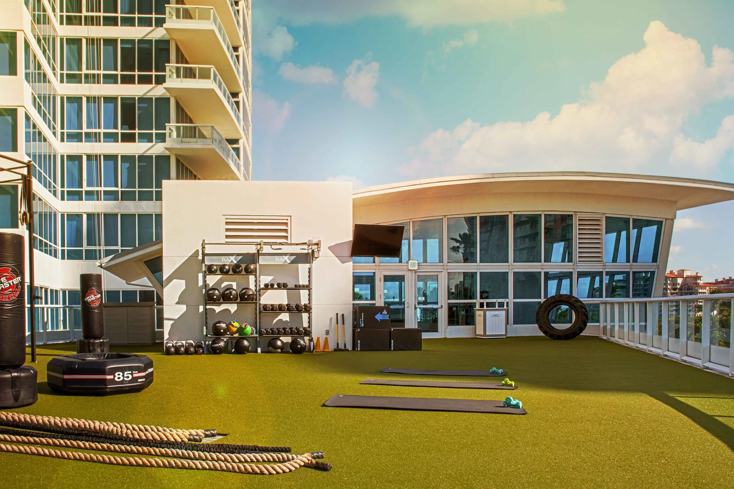 Continuum Image Library — Continuum On South Beach