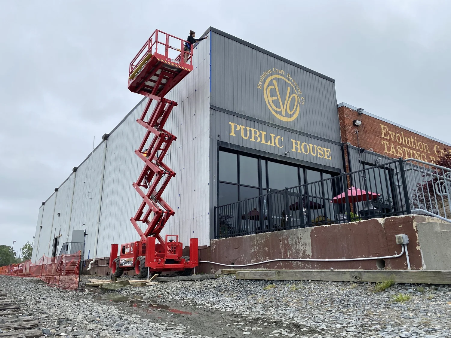 Evolution Craft Brewery/SVN Miller — We Are Limitless Studios