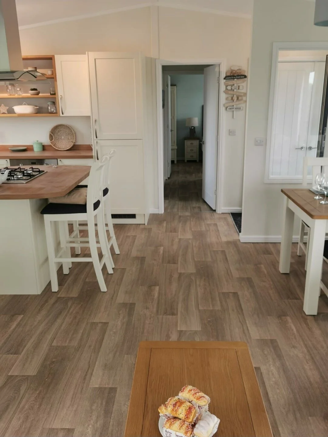 Victoria Luxury Vinyl Flooring | Viewfloor.co