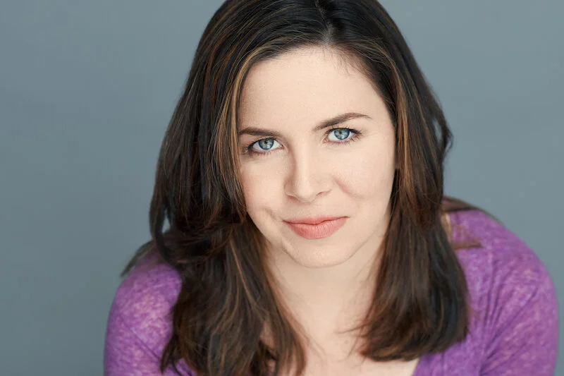 Caitlin Graham | NYC Actor, VO Artist, Writer, Monologist