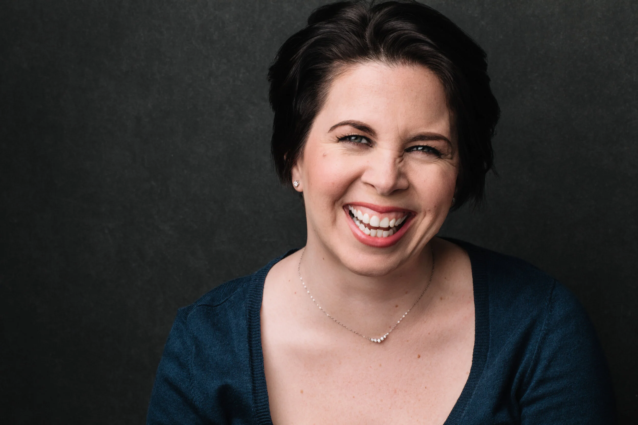 Caitlin Graham | NYC Actor, VO Artist, Writer, Monologist