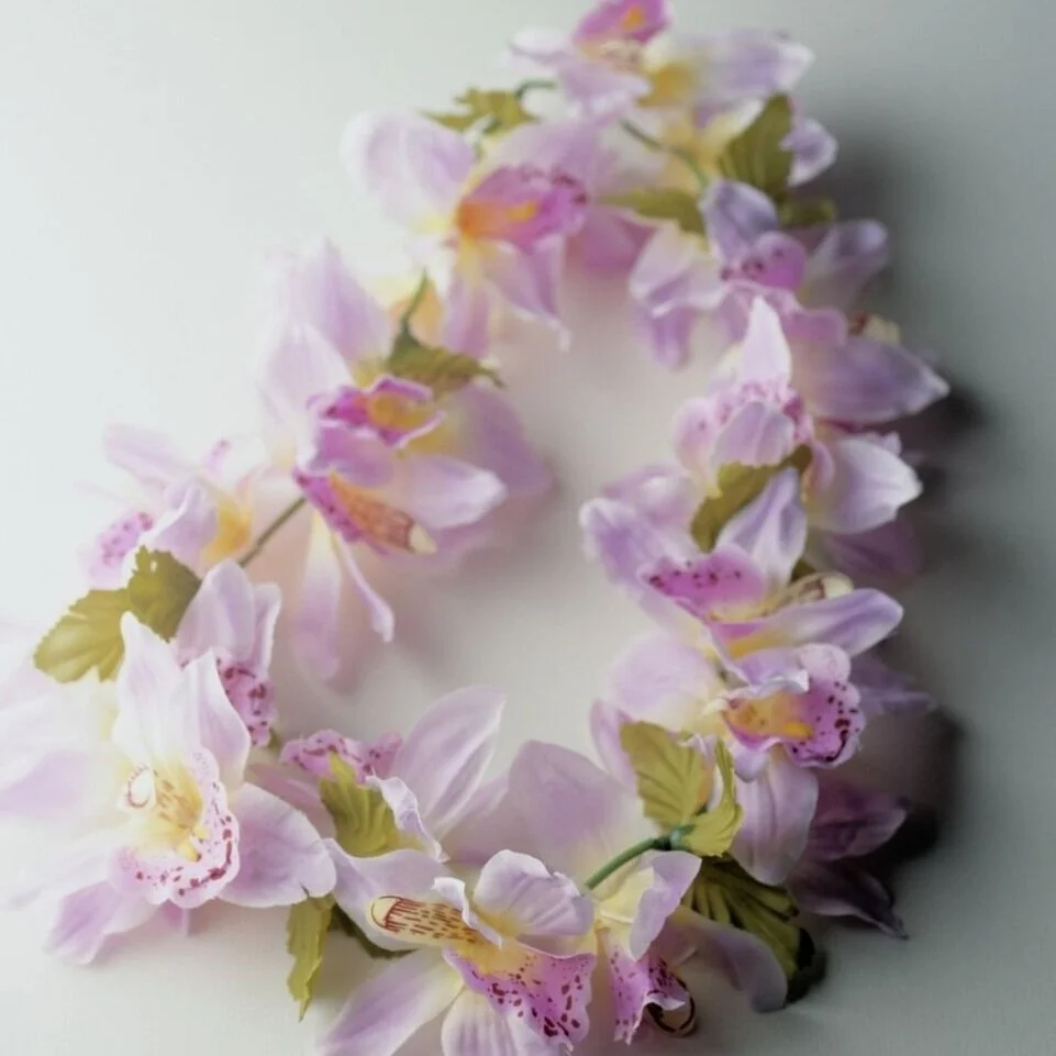 Haku Lei Making; The Most Beautiful but Not So Easy Way — Society Picnic