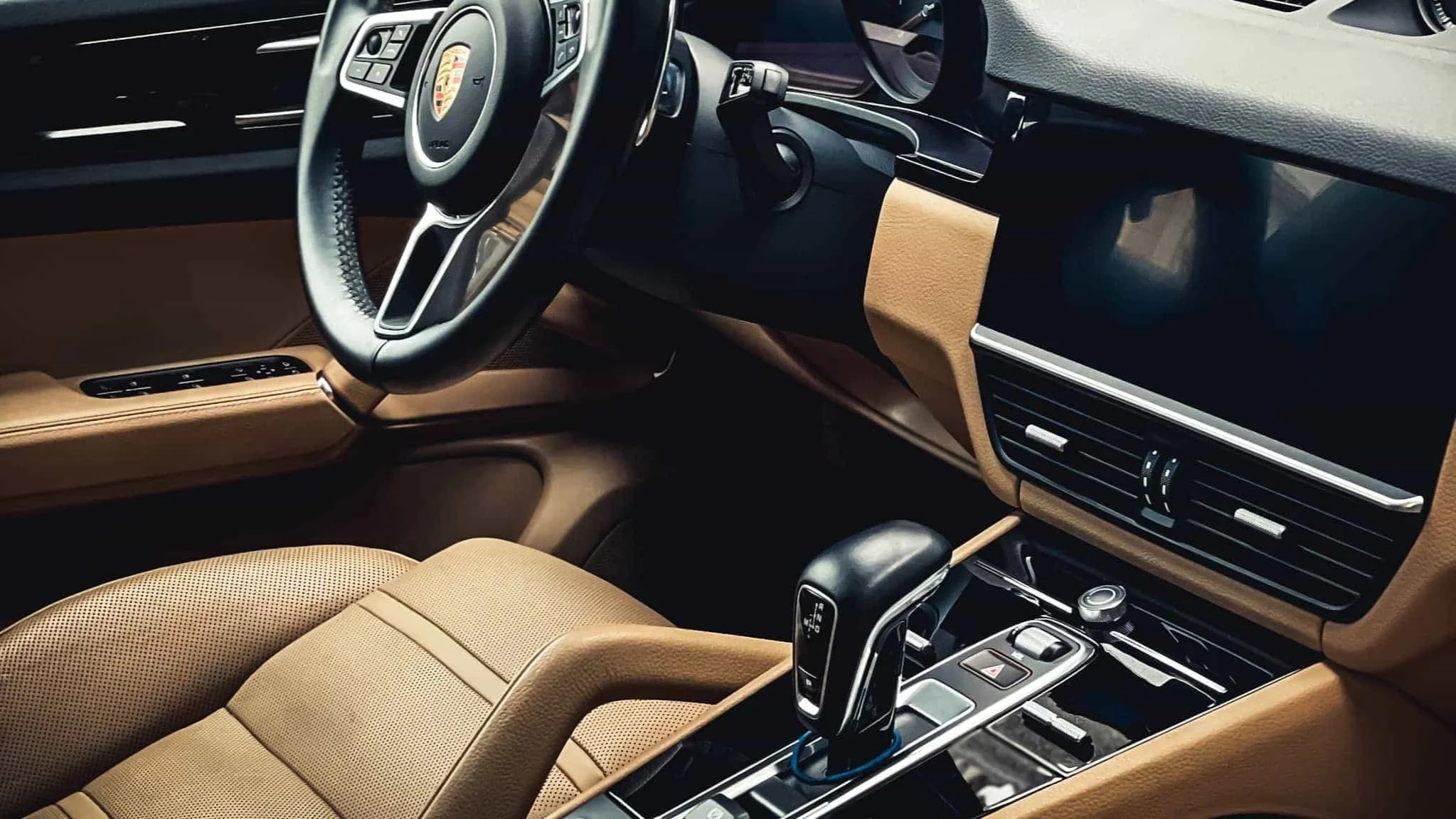 How To Protect Your Car Durring Rainshtorm