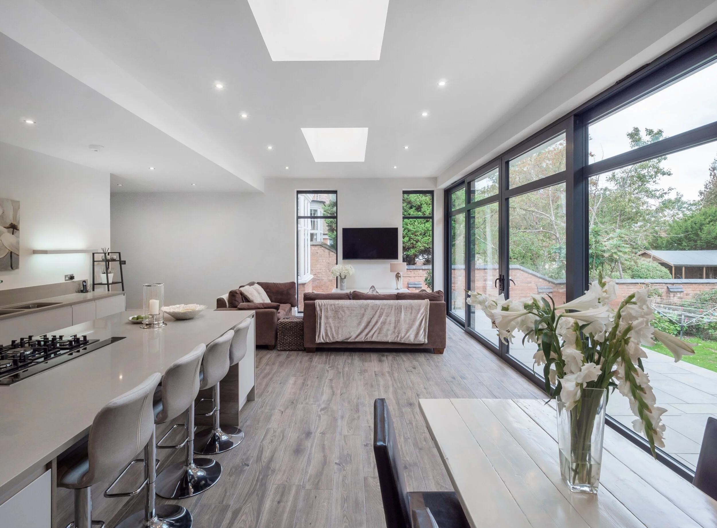 28 Station Road — Reviews