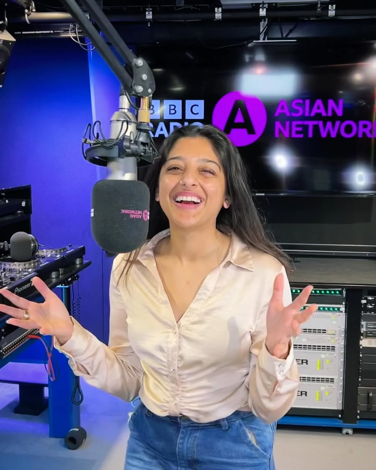 Sonya Barlow: Founder, Presenter & Writer : tech, travel, inclusion ...