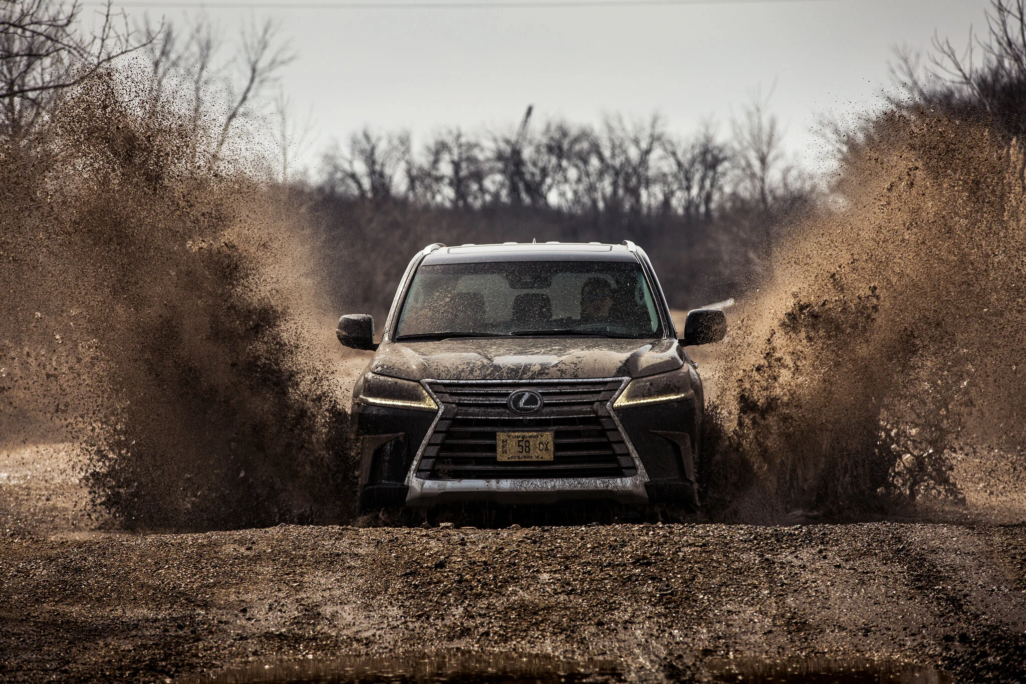 Lexus LX570 City or Dirt — Jeremy Cliff Automotive Photography