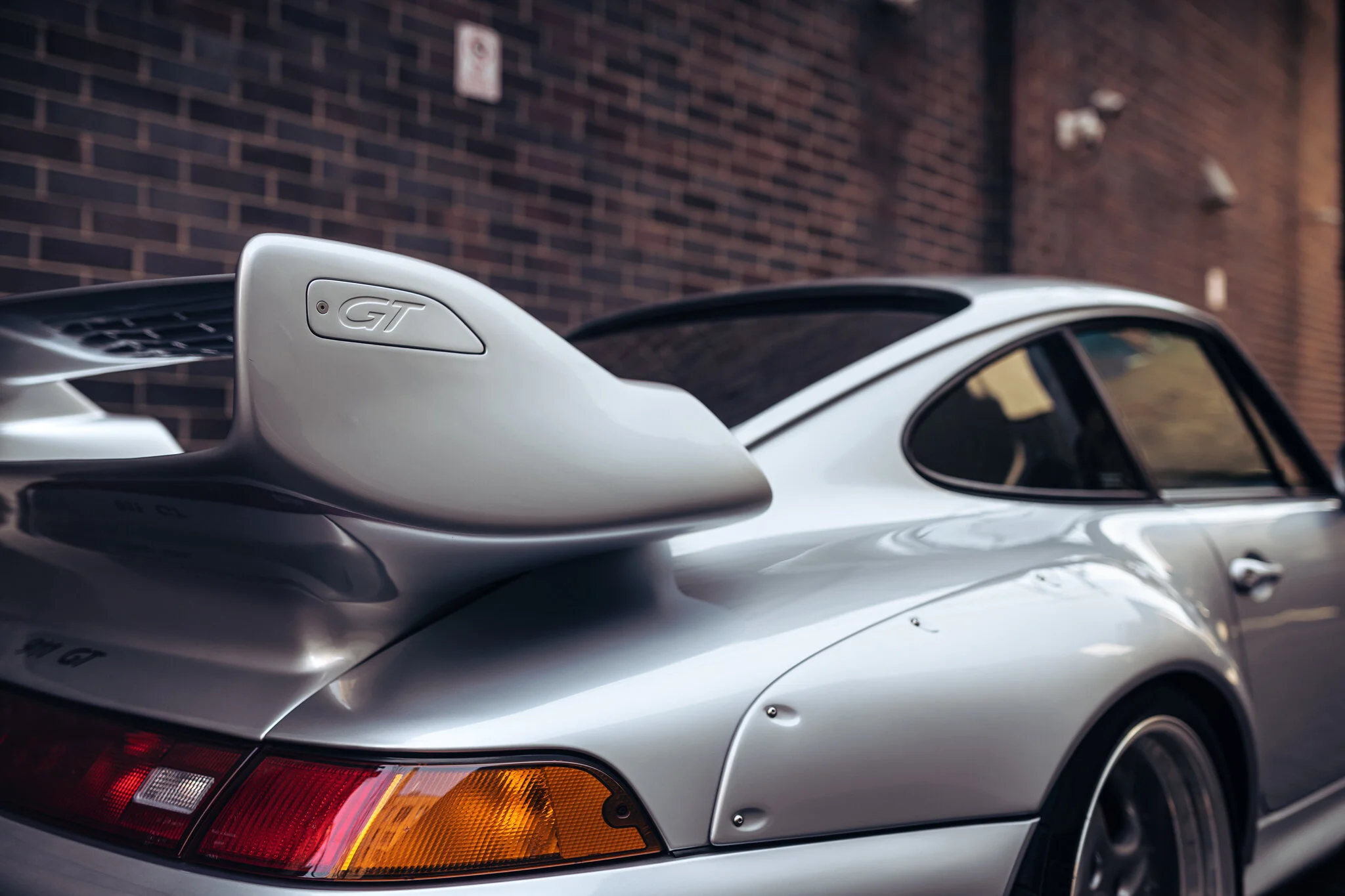 Porsche 993 GT2 Downtown Chicago — Jeremy Cliff Automotive Photography