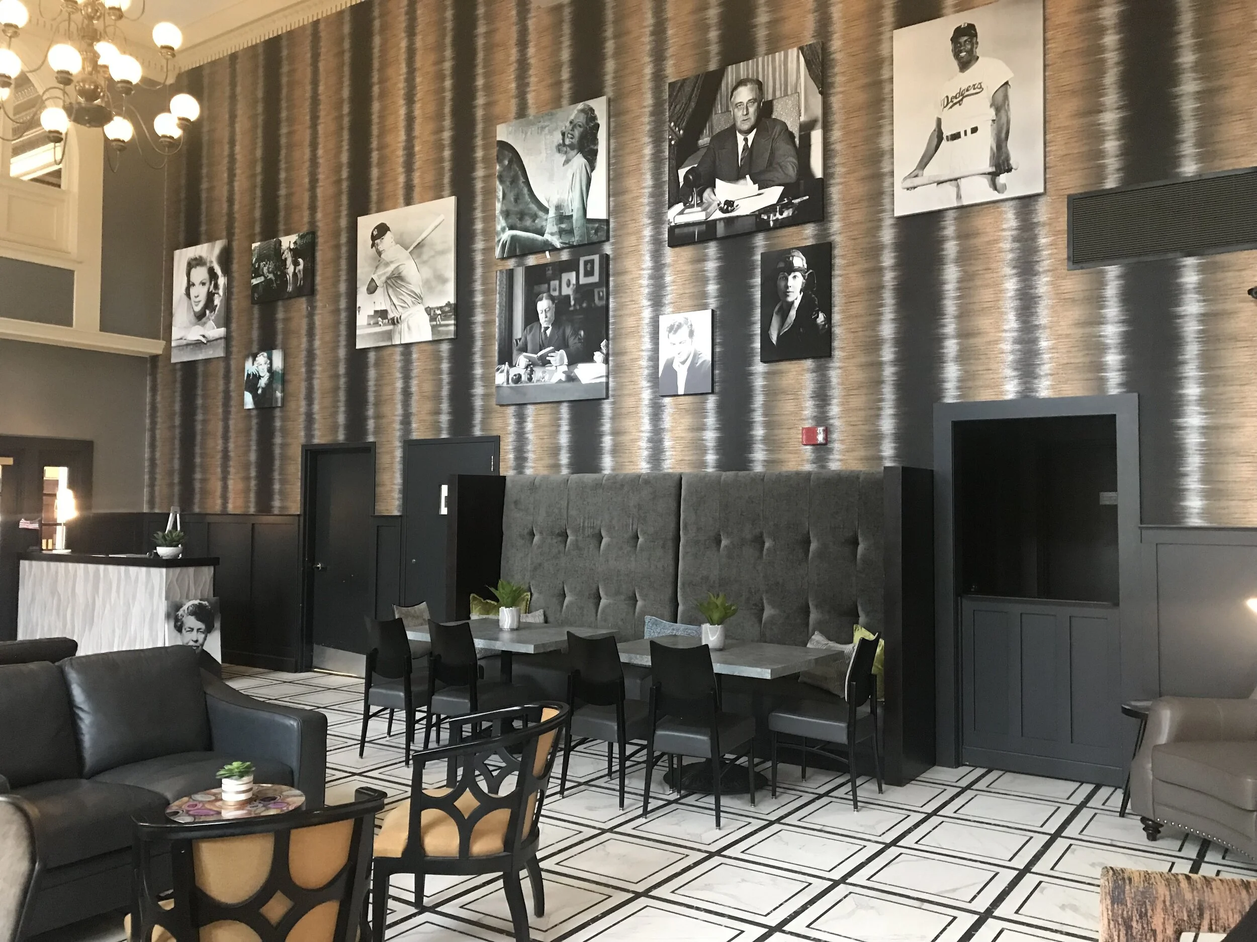 Iconic Restaurant by Chesterfield | DoubleTree Hotel Utica | NY