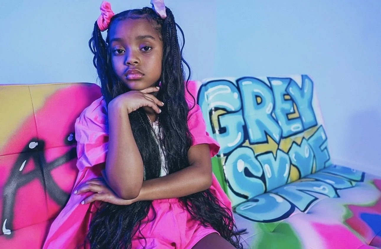 Bio — Grey Skye Evans
