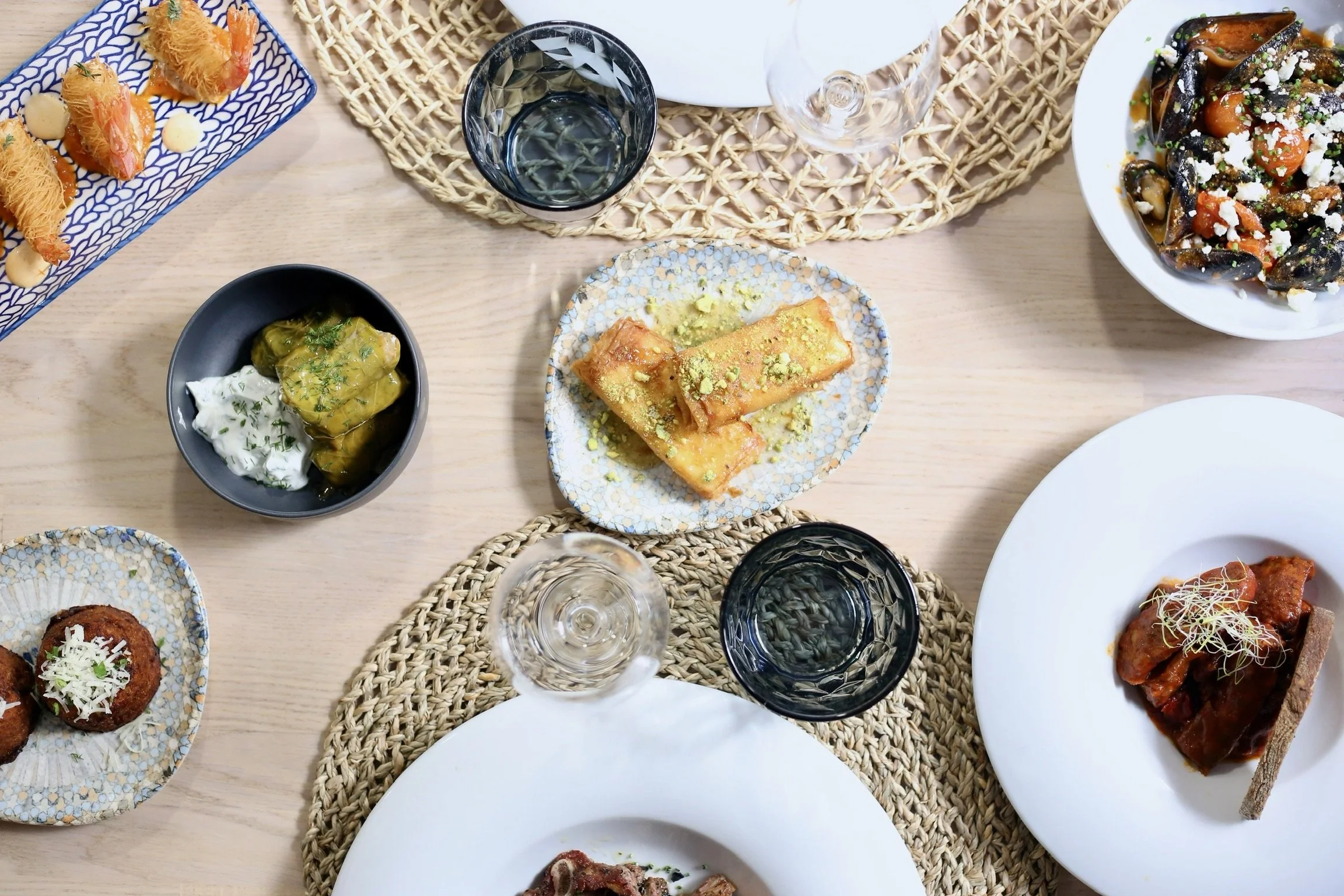 Menú de comida griega auténtica en Valencia — KUZINA