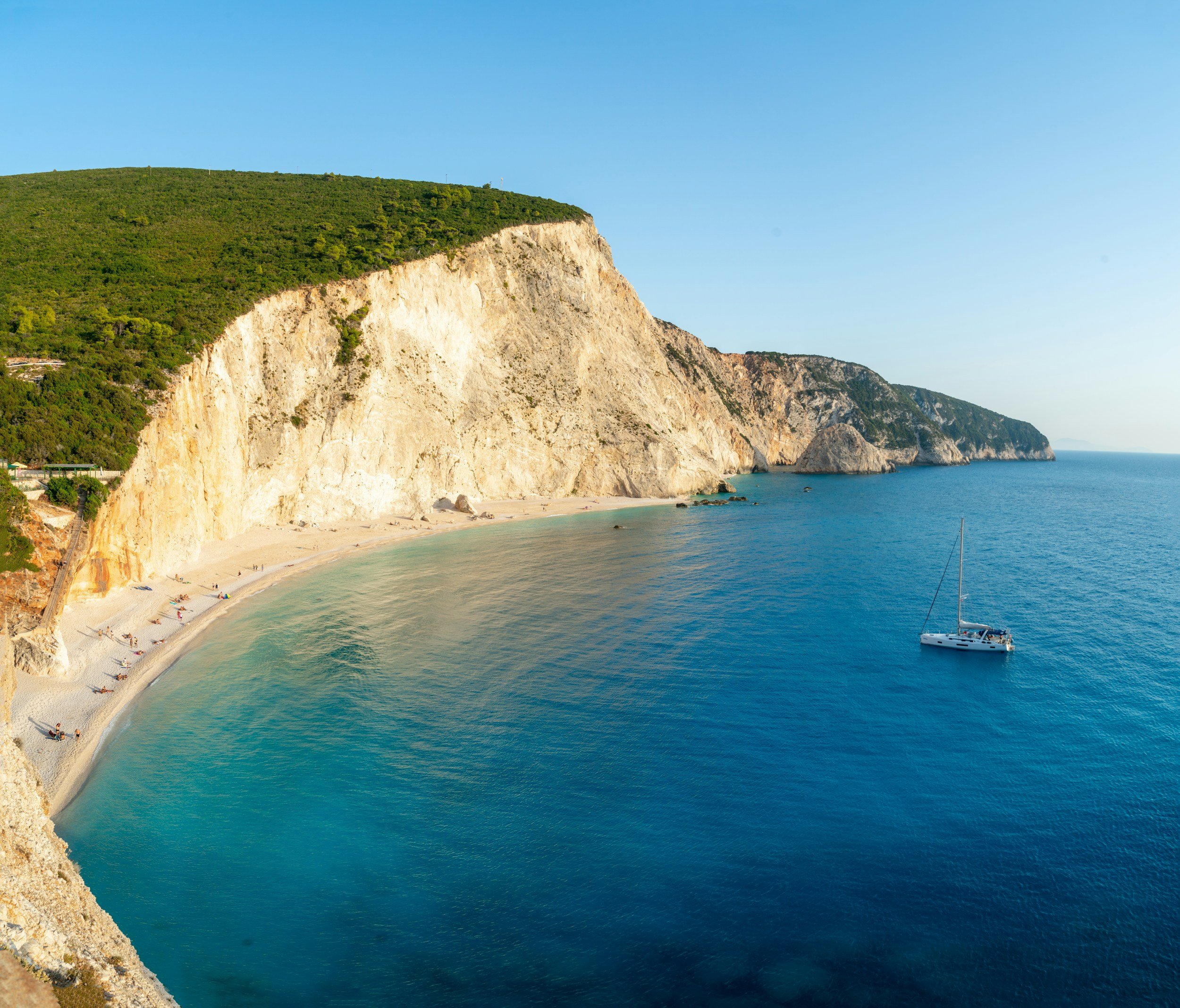 Las Mejores Razones para Visitar Lefkada: Playas, Gastronomía y ...