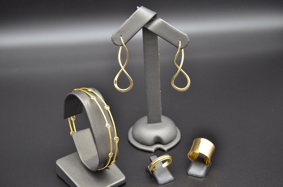 Your Guide to Gold Jewelry — Fine Things Jewelry
