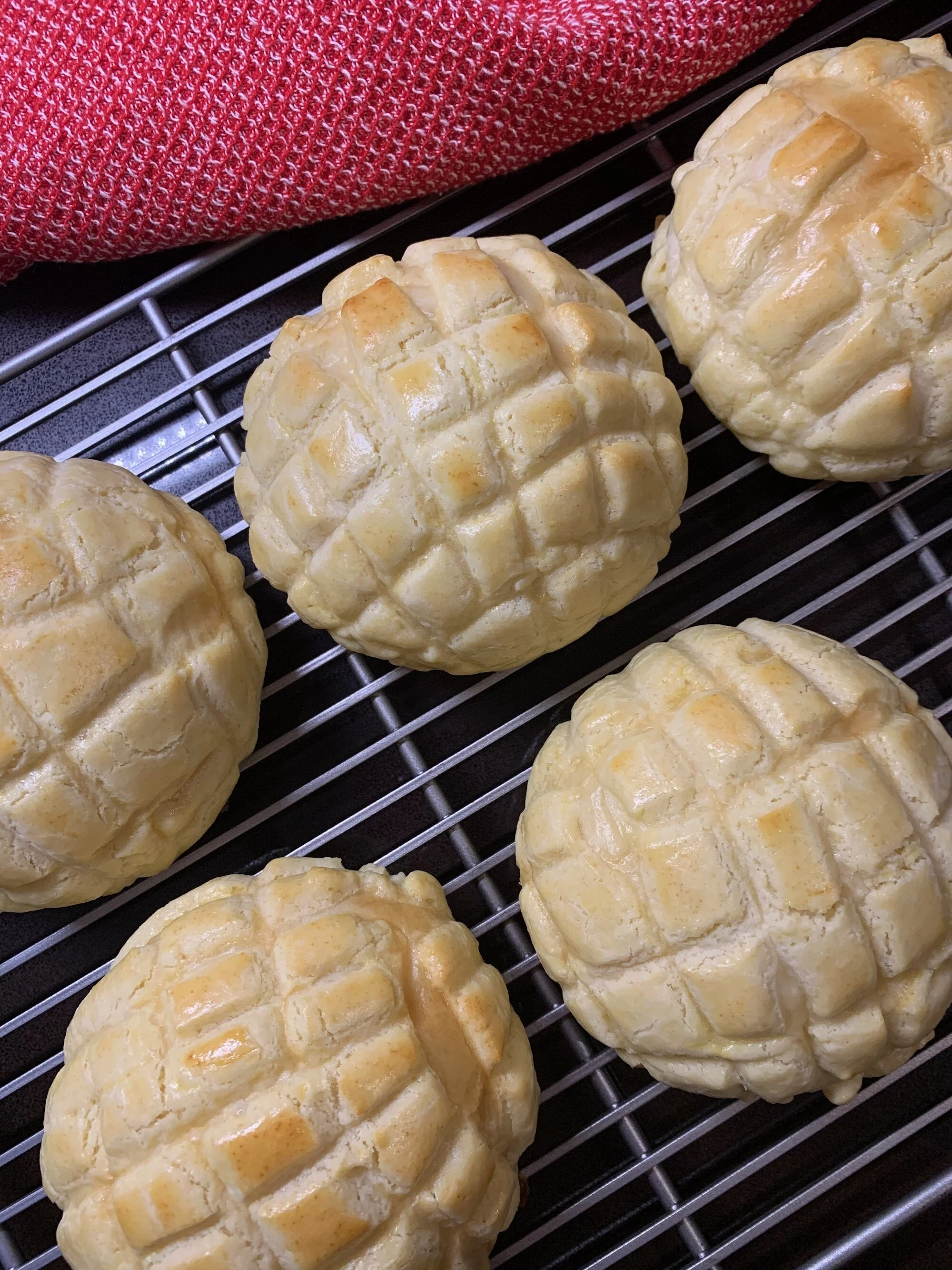 Pineapple Buns (Bolo Bao) — TBLSPOON