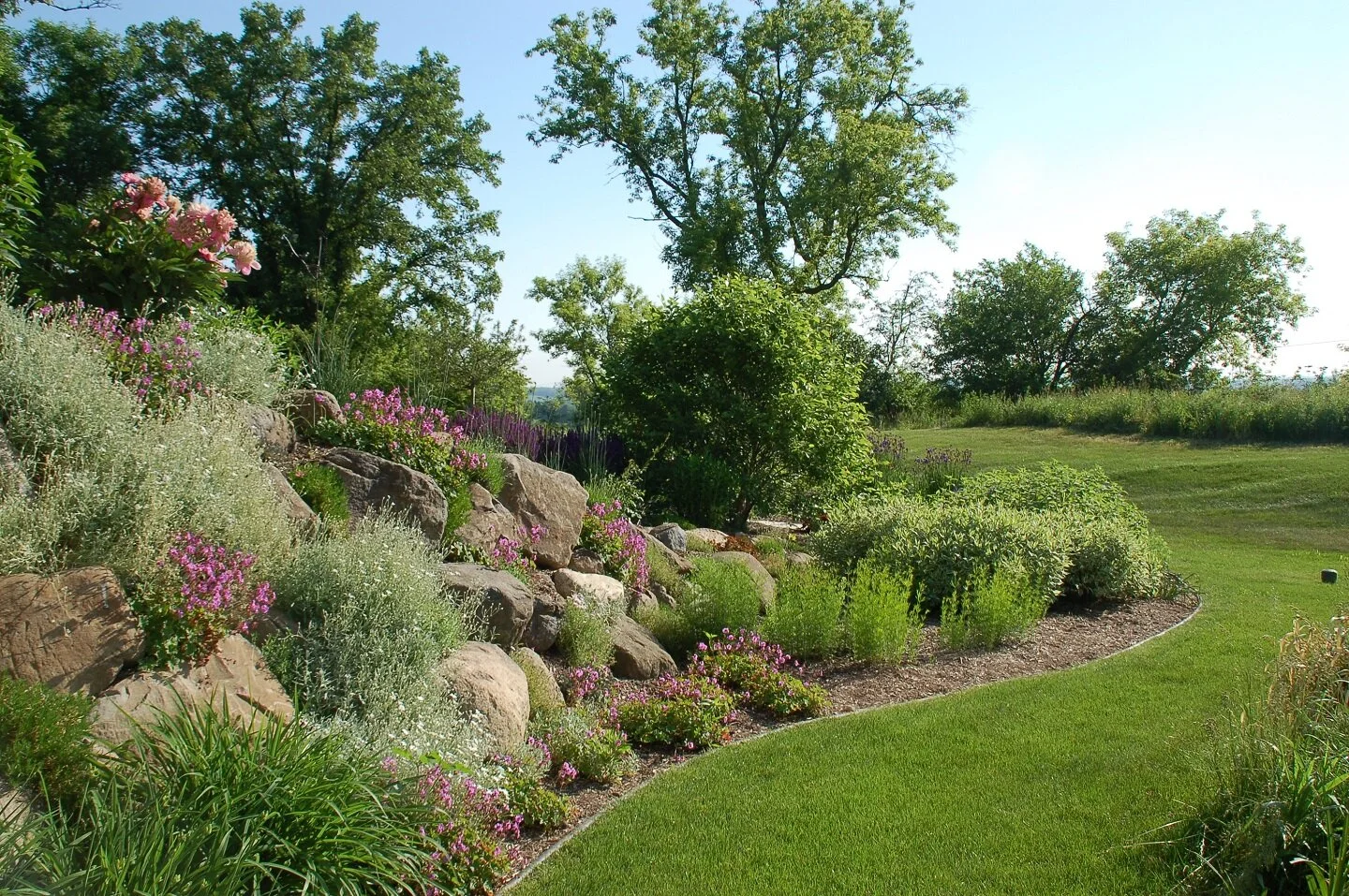 Plant Bed Edging | Landscape Architecture, LLC