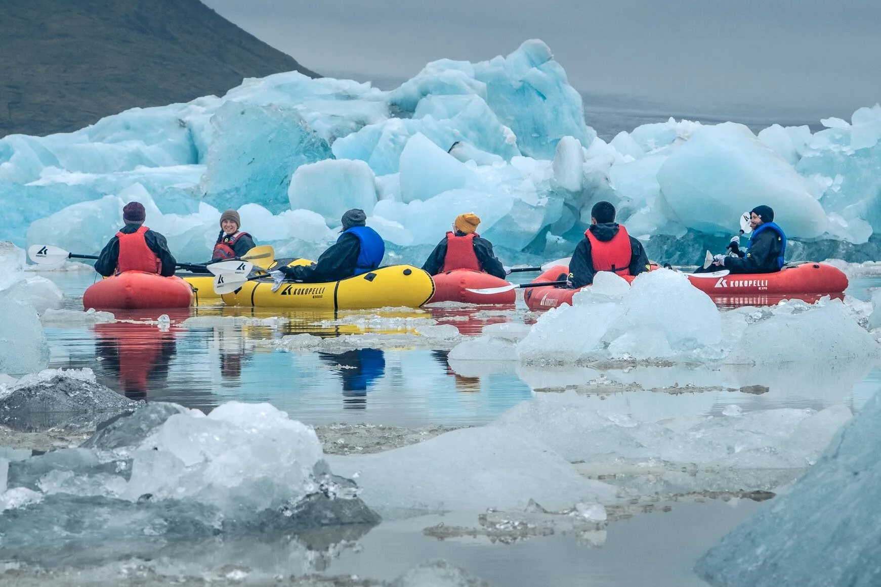 The best glacier lagoon kayaking guide to Iceland | Glacier and Volcano ...
