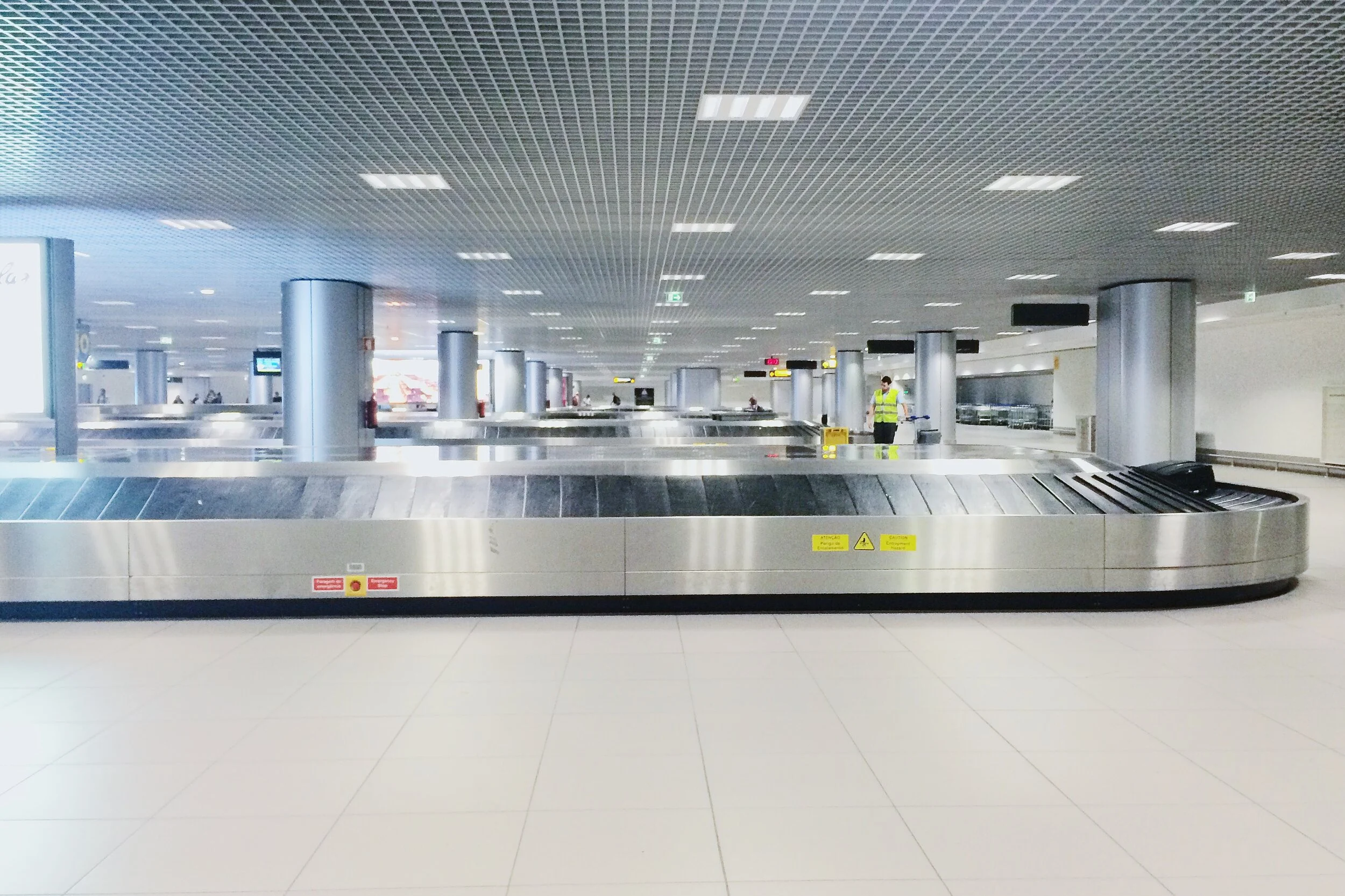 Baggage Handling Systems | Turnkey Controls Integration — CLX Engineering