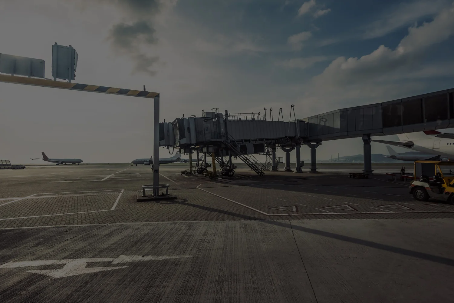 Airport Operations: Passenger Boarding Bridge (PBB) & Automated Pilot ...