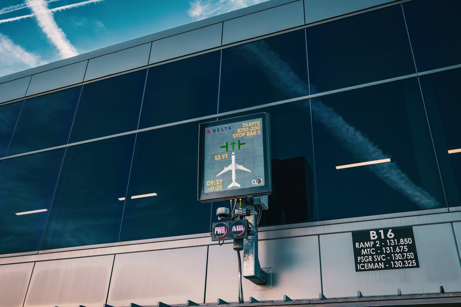 Autonomous Passenger Boarding Bridge (PBB) & Automated Pilot Parking ...