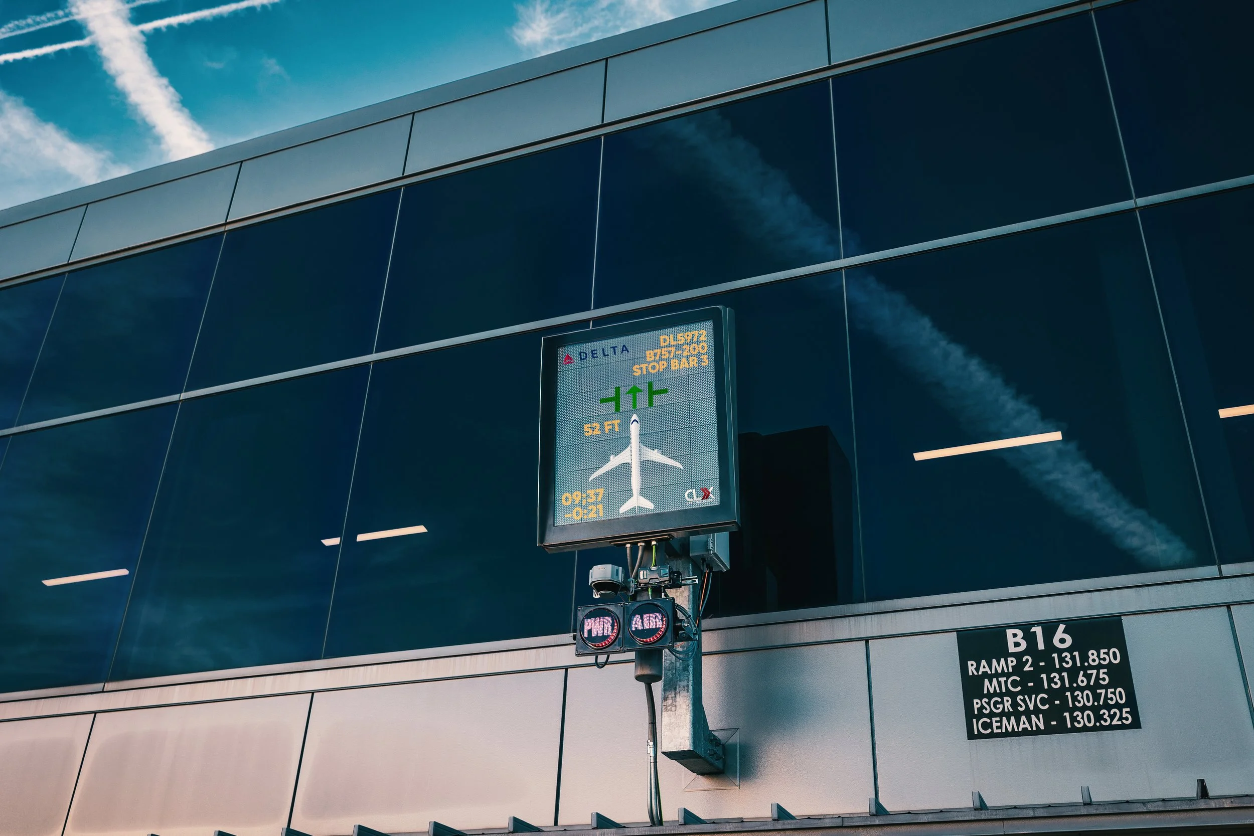 Autonomous Passenger Boarding Bridge (PBB) & Automated Pilot Parking ...