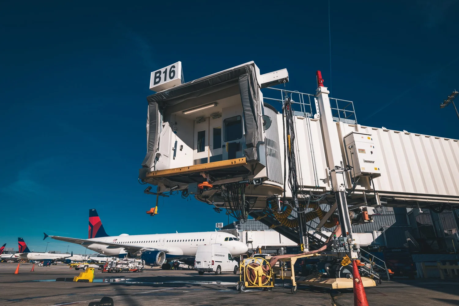 Autonomous Passenger Boarding Bridge (PBB) & Automated Pilot Parking ...