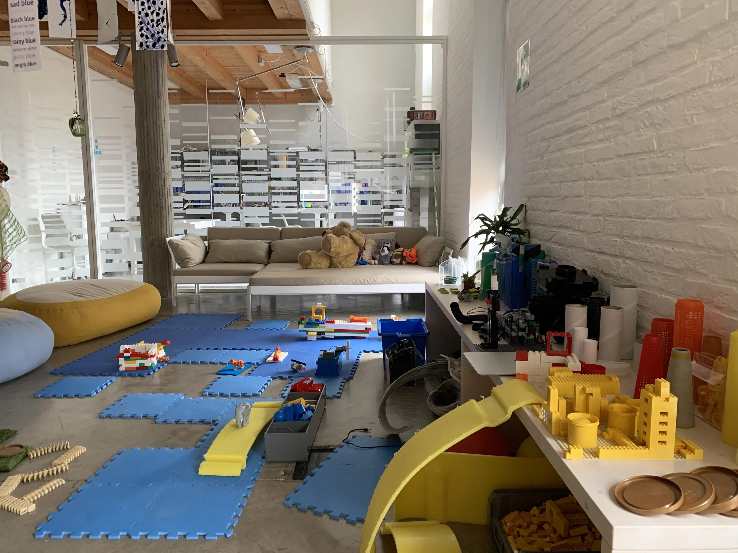 Scintillae Atelier....Play and Learning in the Digital Age. — REGGIO ...