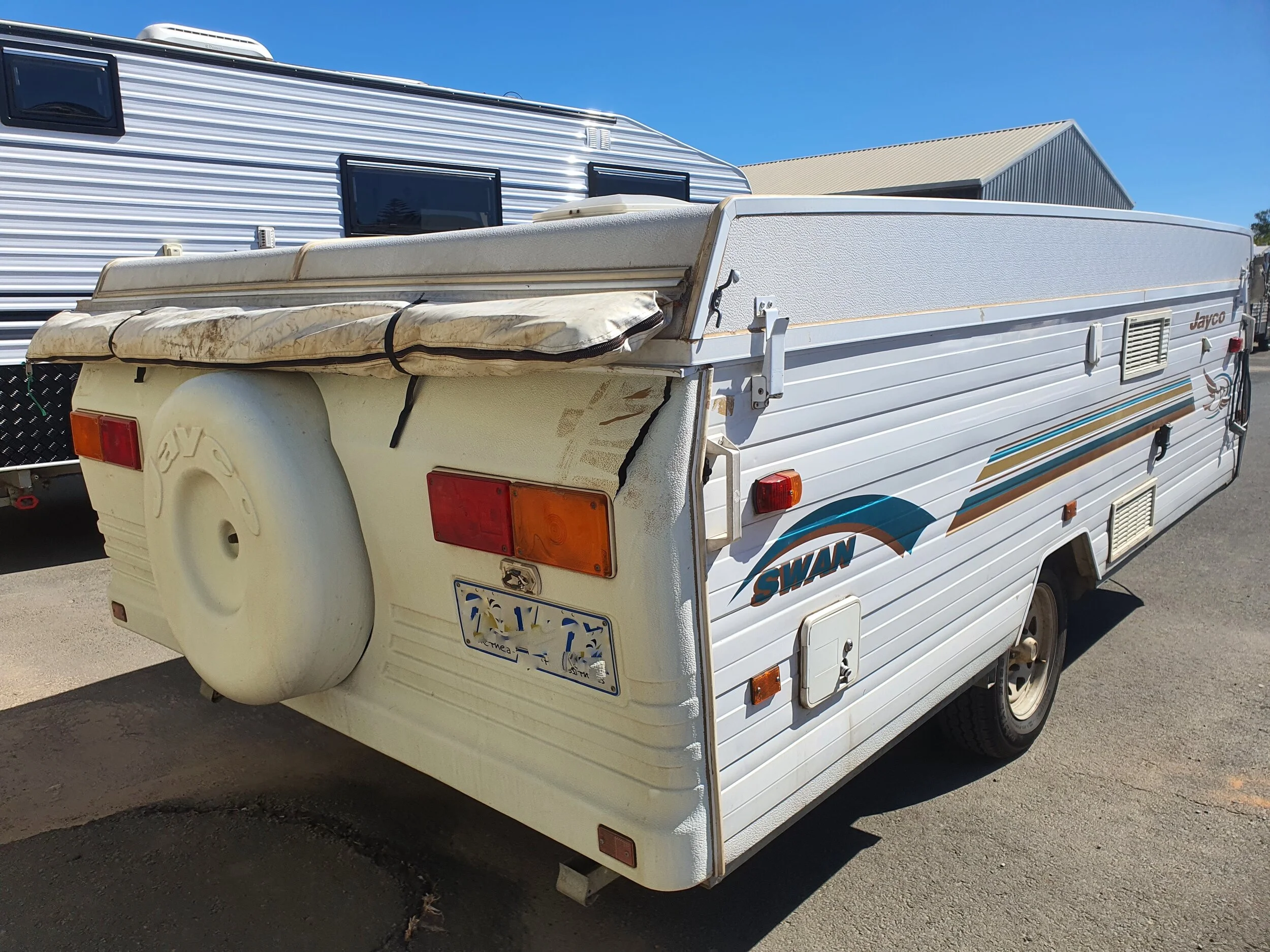 PROFESSIONAL CARAVAN REPAIRS & SERVICE. Repairer License MRB8705