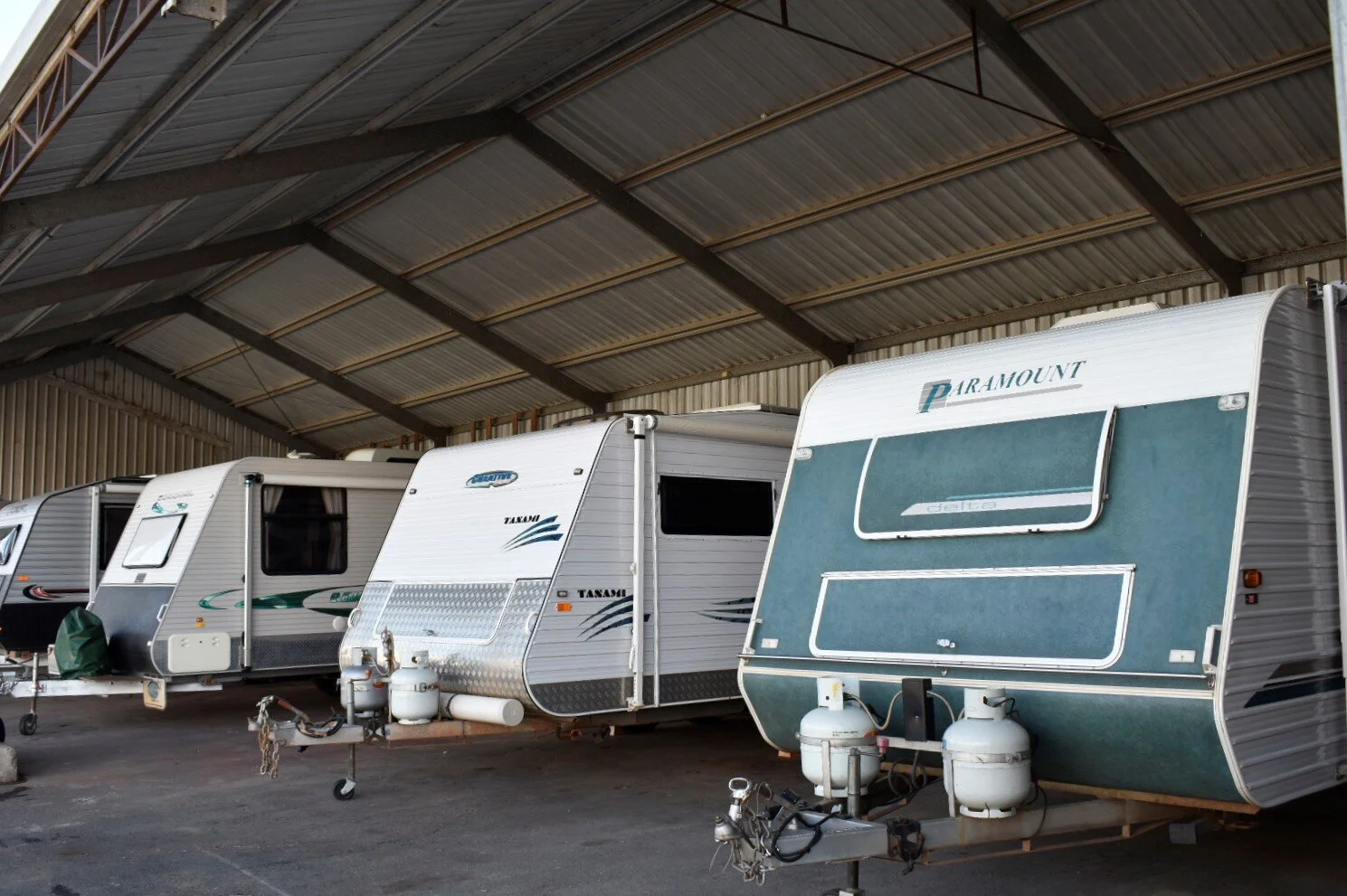 PROFESSIONAL CARAVAN REPAIRS & SERVICE. Repairer License MRB8705