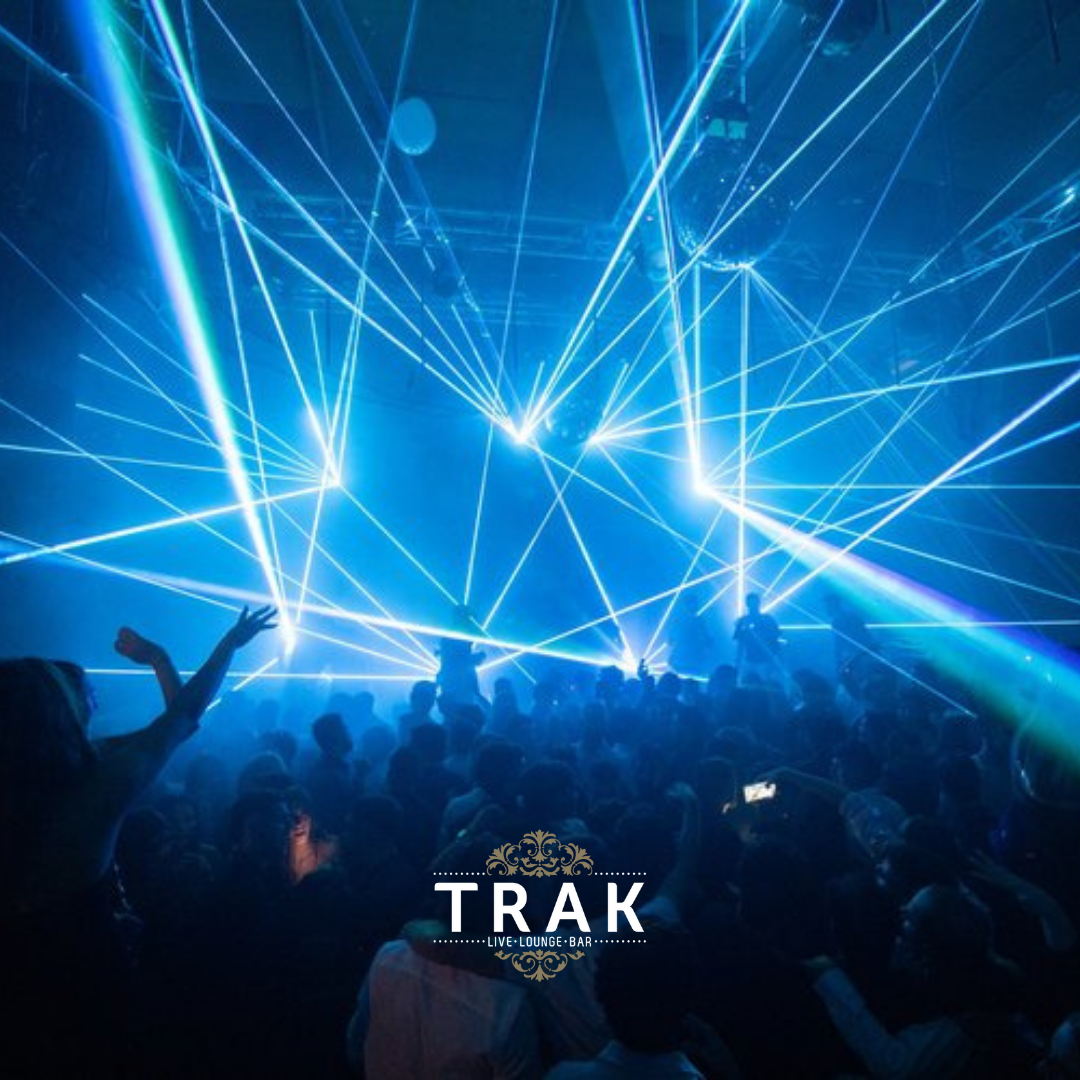 TRAK LOUNGE BAR