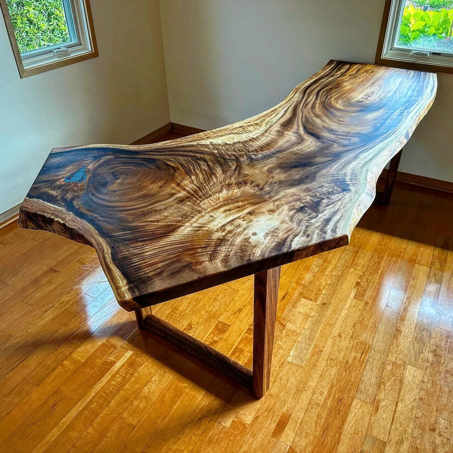 Satoshi Yamauchi, custom furniture maker in Honolulu Hawaii