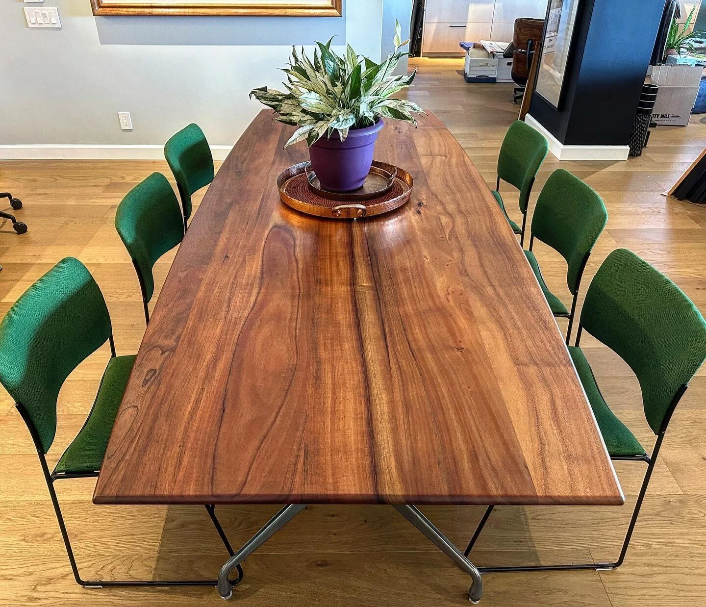 Satoshi Yamauchi, custom furniture maker in Honolulu Hawaii