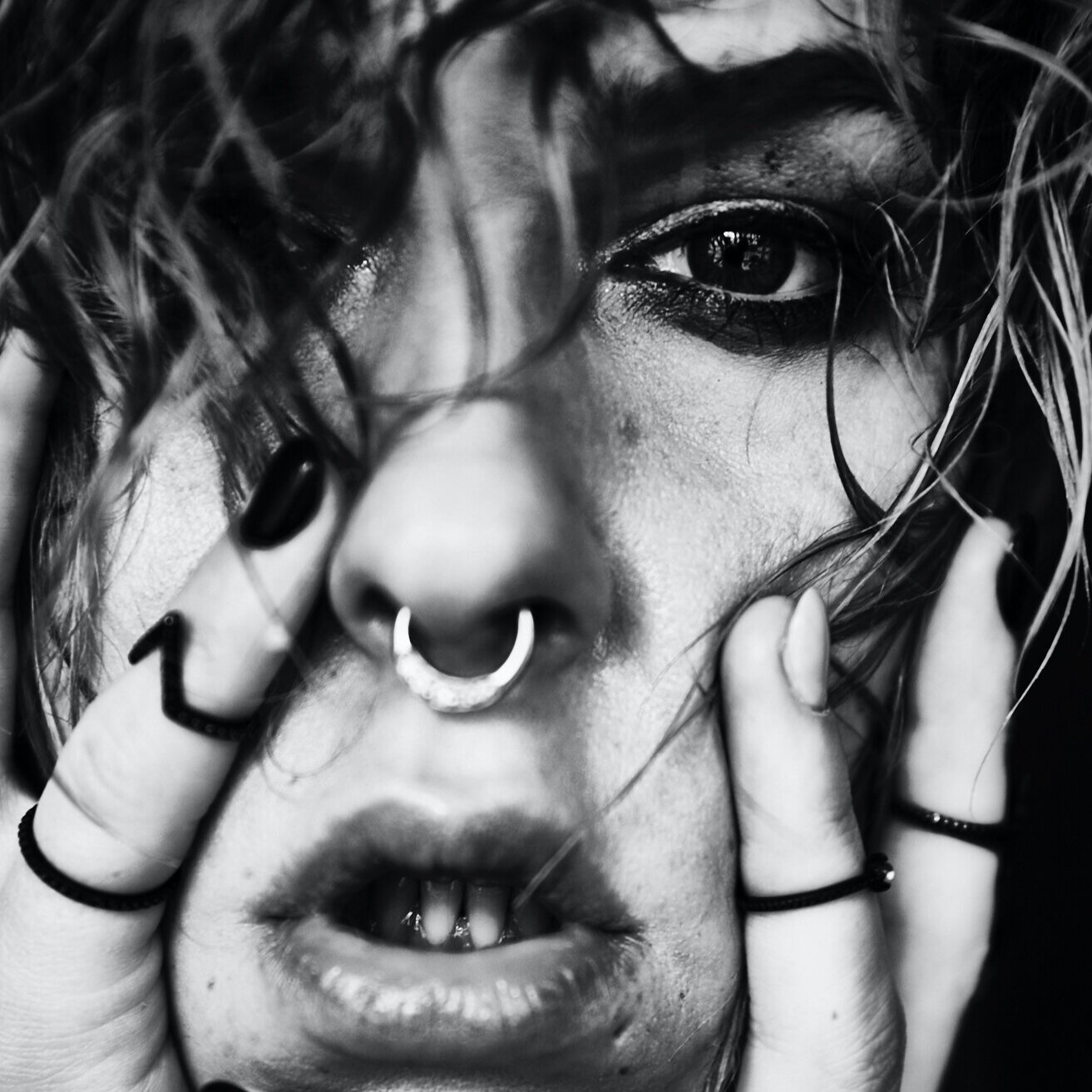 Saga Becker — Leopard Förlag