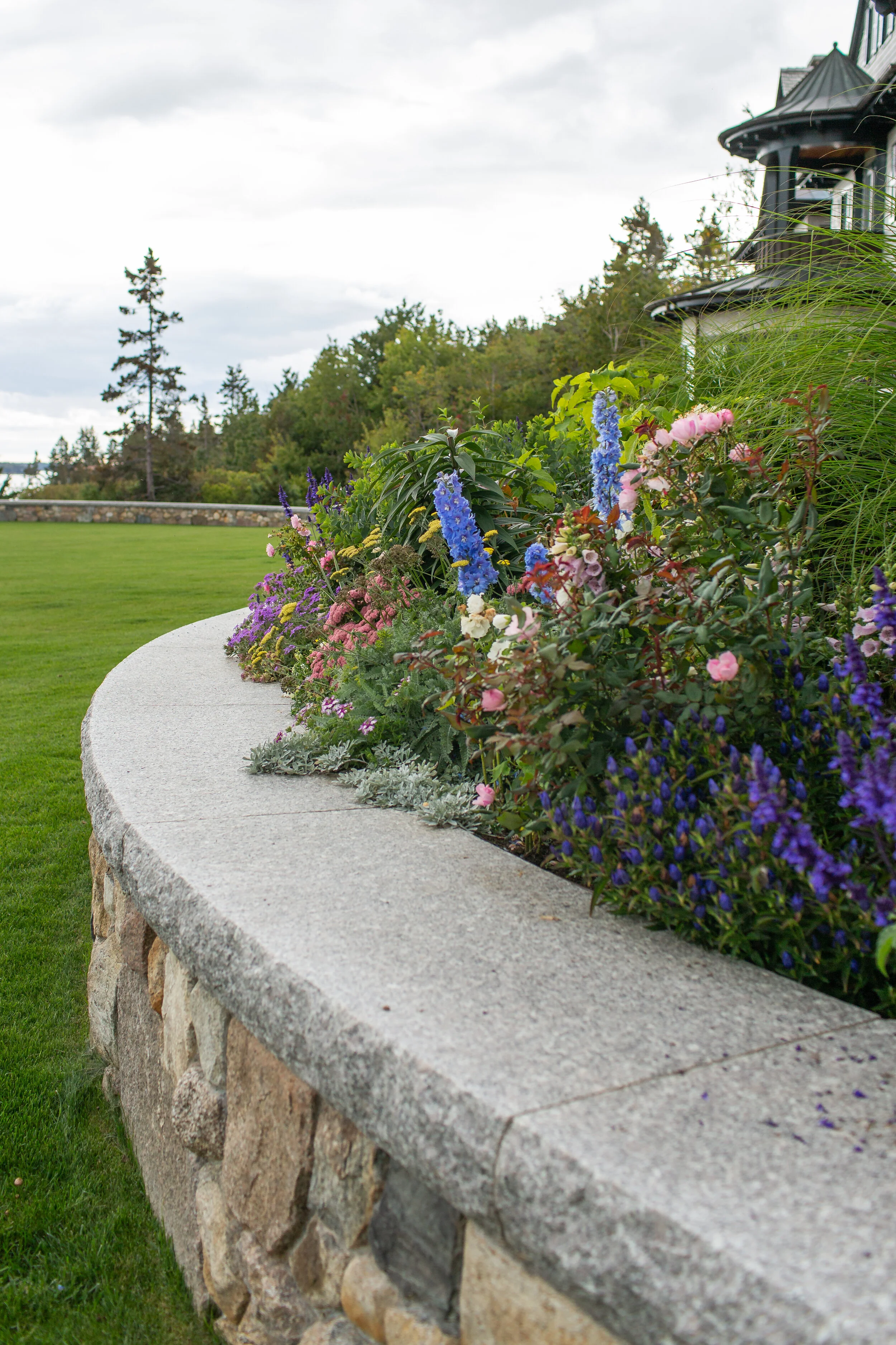 Hunters Head Estate — Emma Kelly Landscape