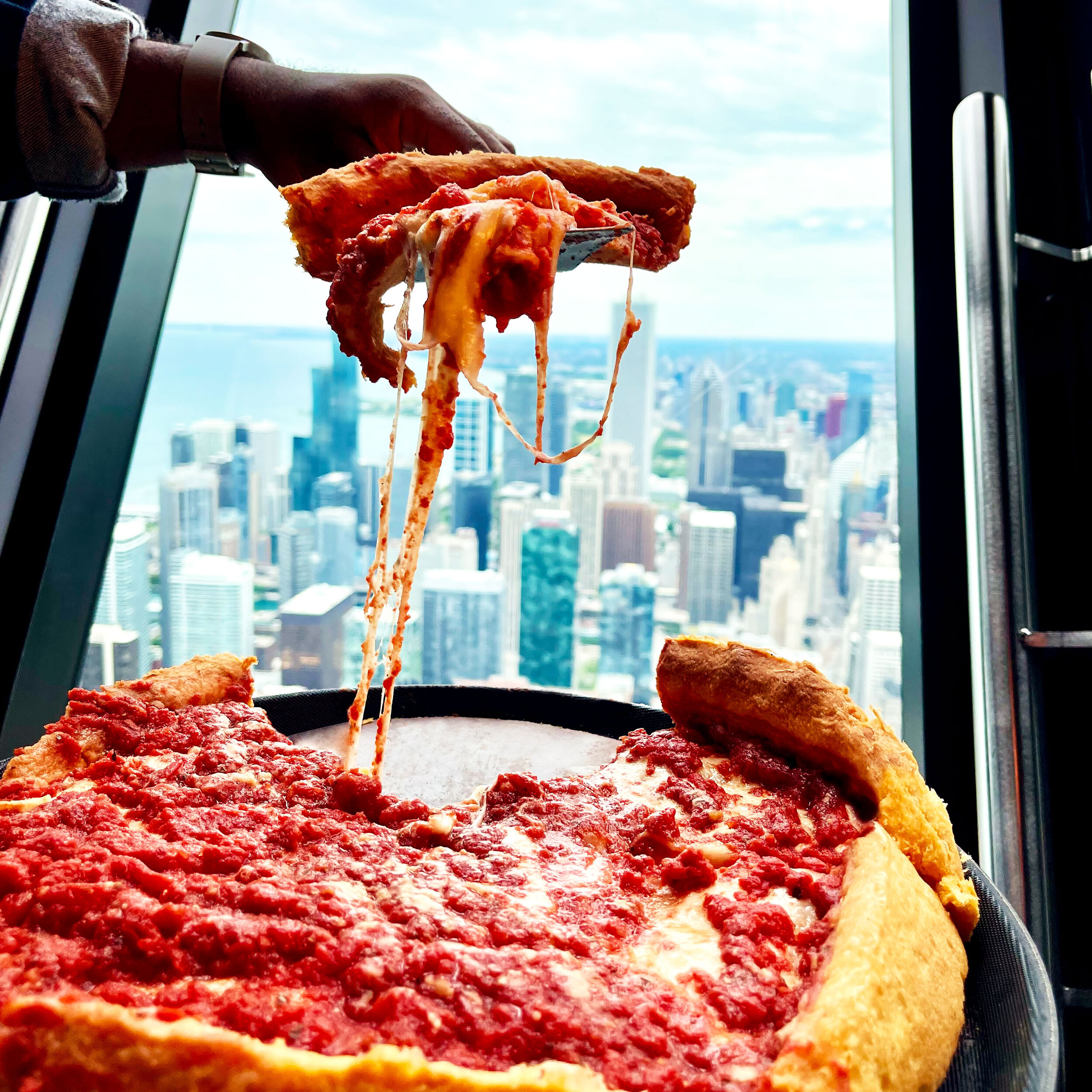 360 Chicago – Chicago Events — Gino's East