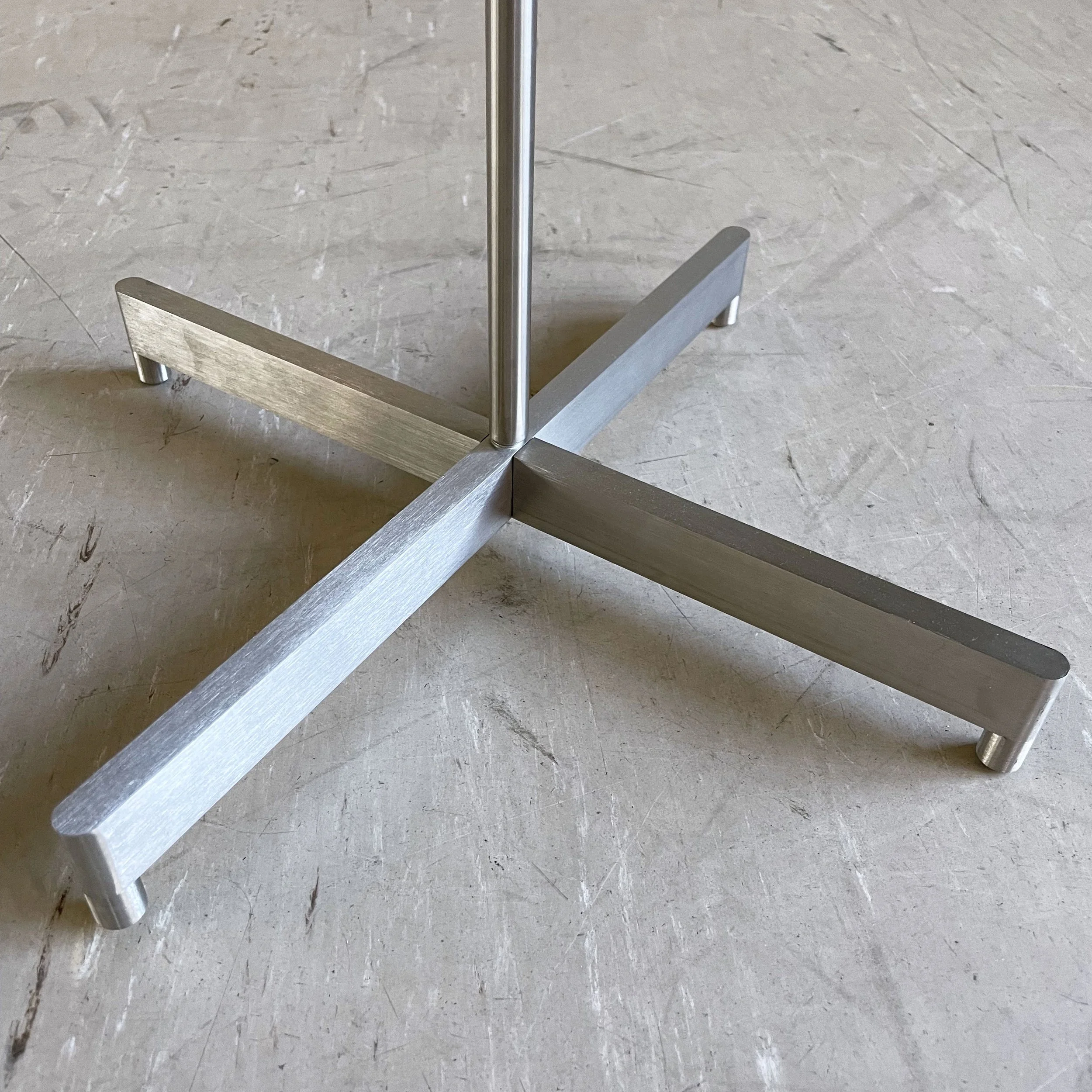 Arco 'Stand By' Side Table | Modern Era - Vintage Möbel + Design