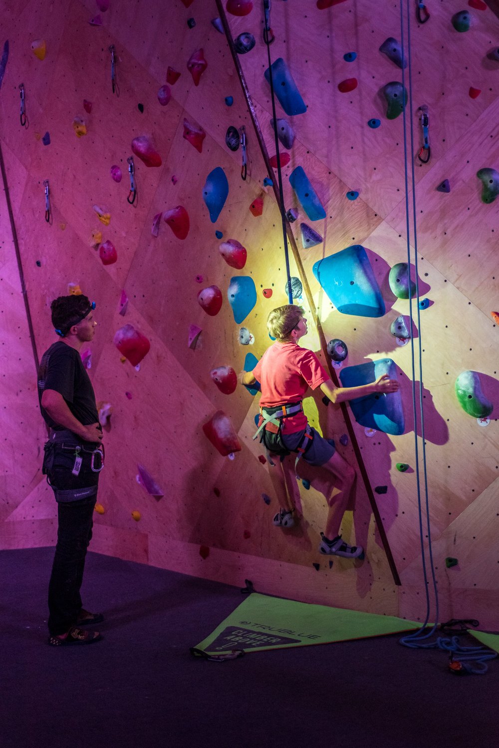 GECKO GLOW — GECKO CLIMBING GYM