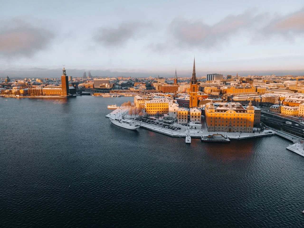 A Guide to Sweden: Stockholm, Uppsala, Gothenburg, Malmö, Lund ...