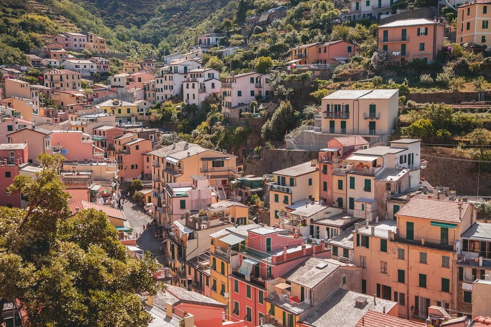 A Journey through the towns of Cinque Terre: Riomaggiore — eCKsplorer